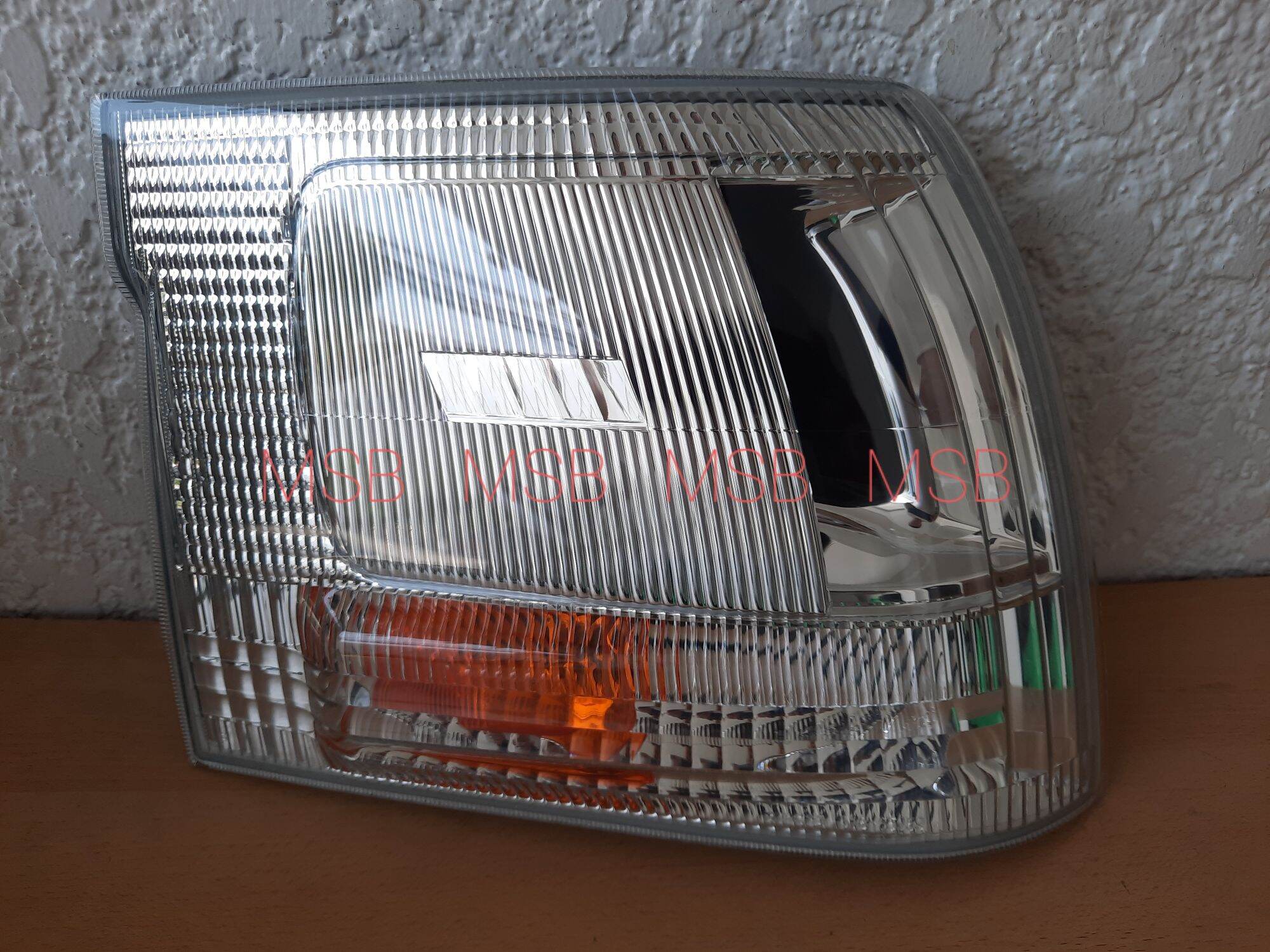 Passenger Side Signal Light Corner Light HIACE 1999-2004 | Lazada PH