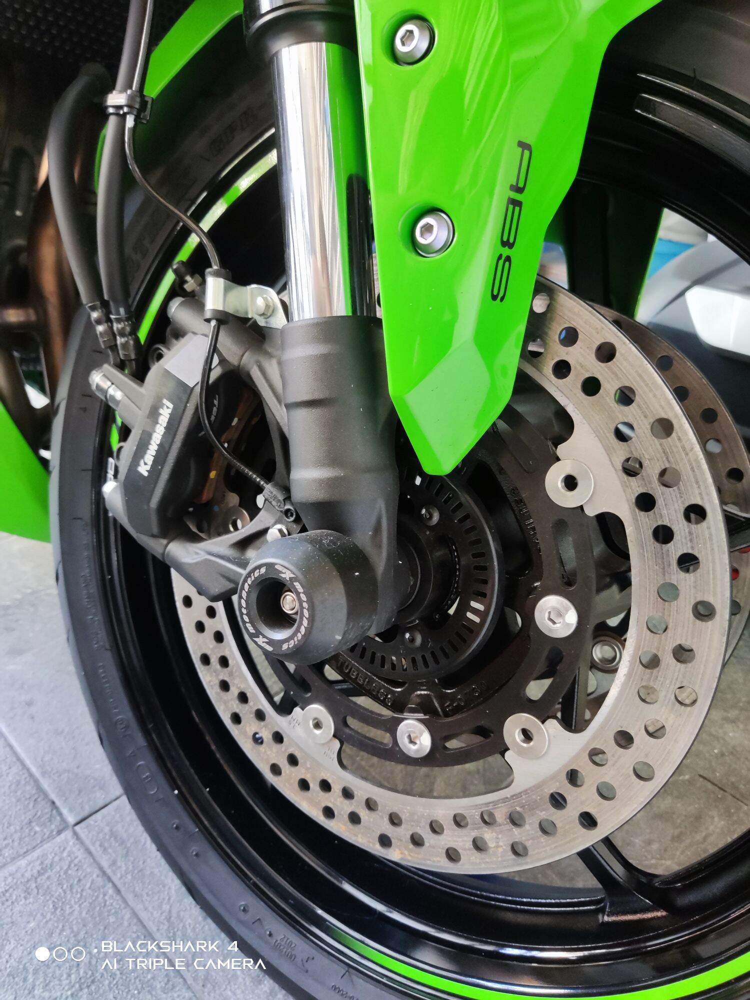 GRX front axle SLIDER for kawasaki ZX4RR | Lazada PH