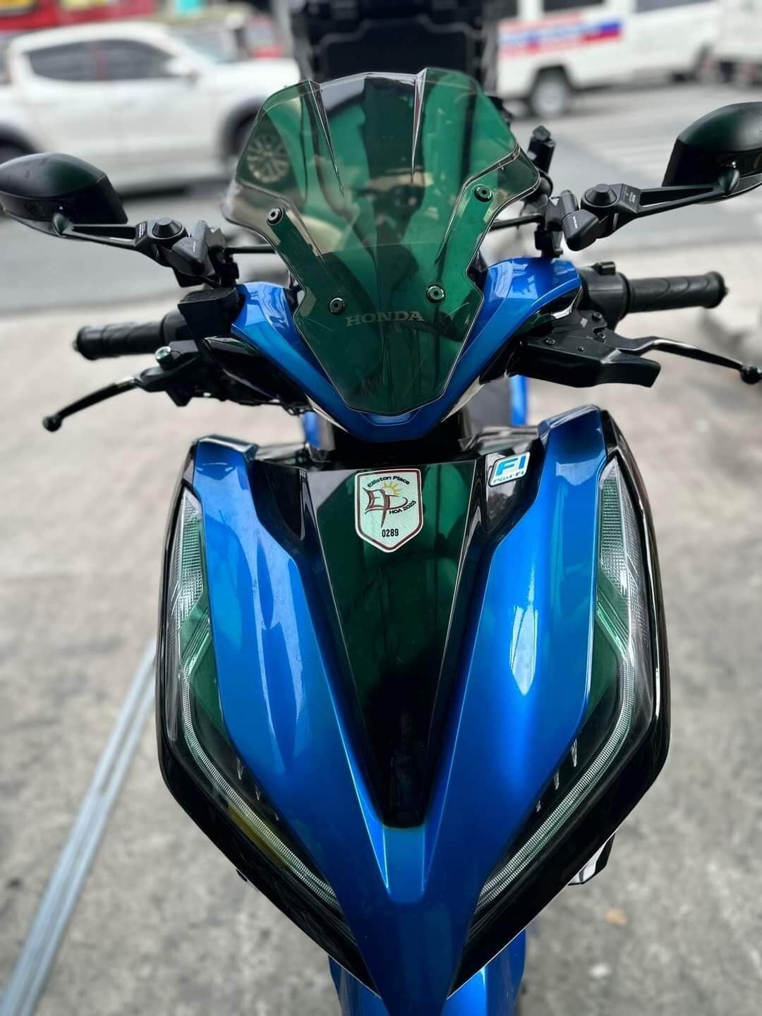 Honda Click 125i 150i 160i windshield/ visor set with bracket (Plug and ...