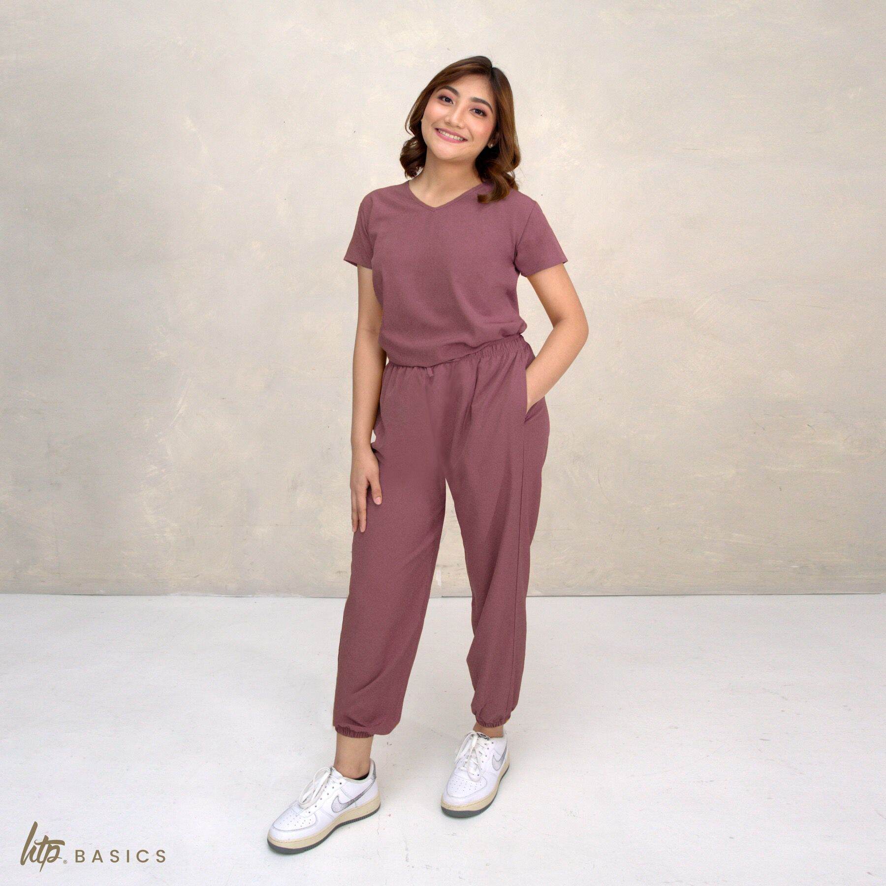 HTP Basics Women's Unifit Scrub Suit (Work Basics Top and Sweatpants ...