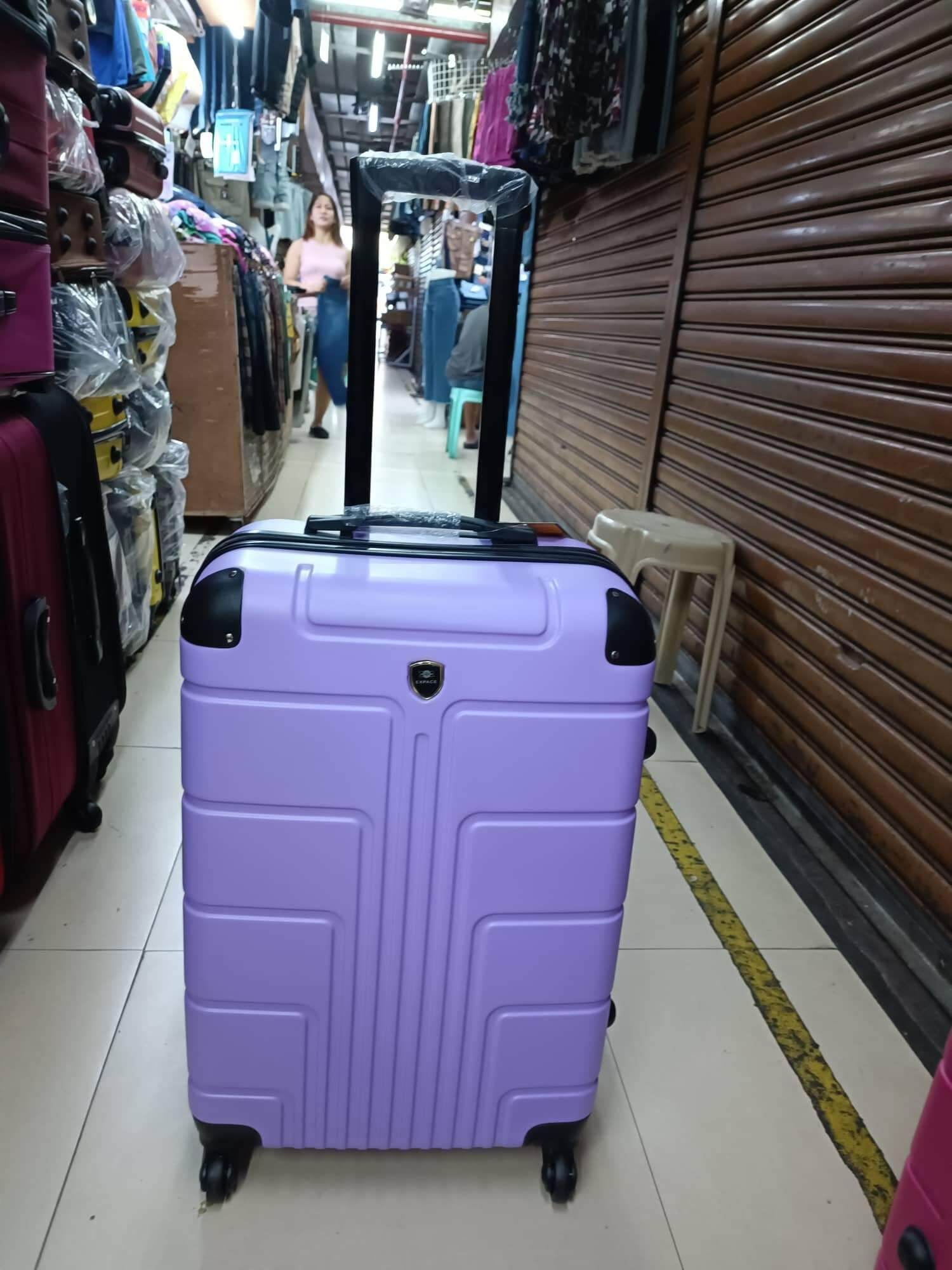 LUGGAGE LARGE SIZE 24 INCHES 20 TO 25 KILOS CAPACITY RUBBERISE MATERIAL ...