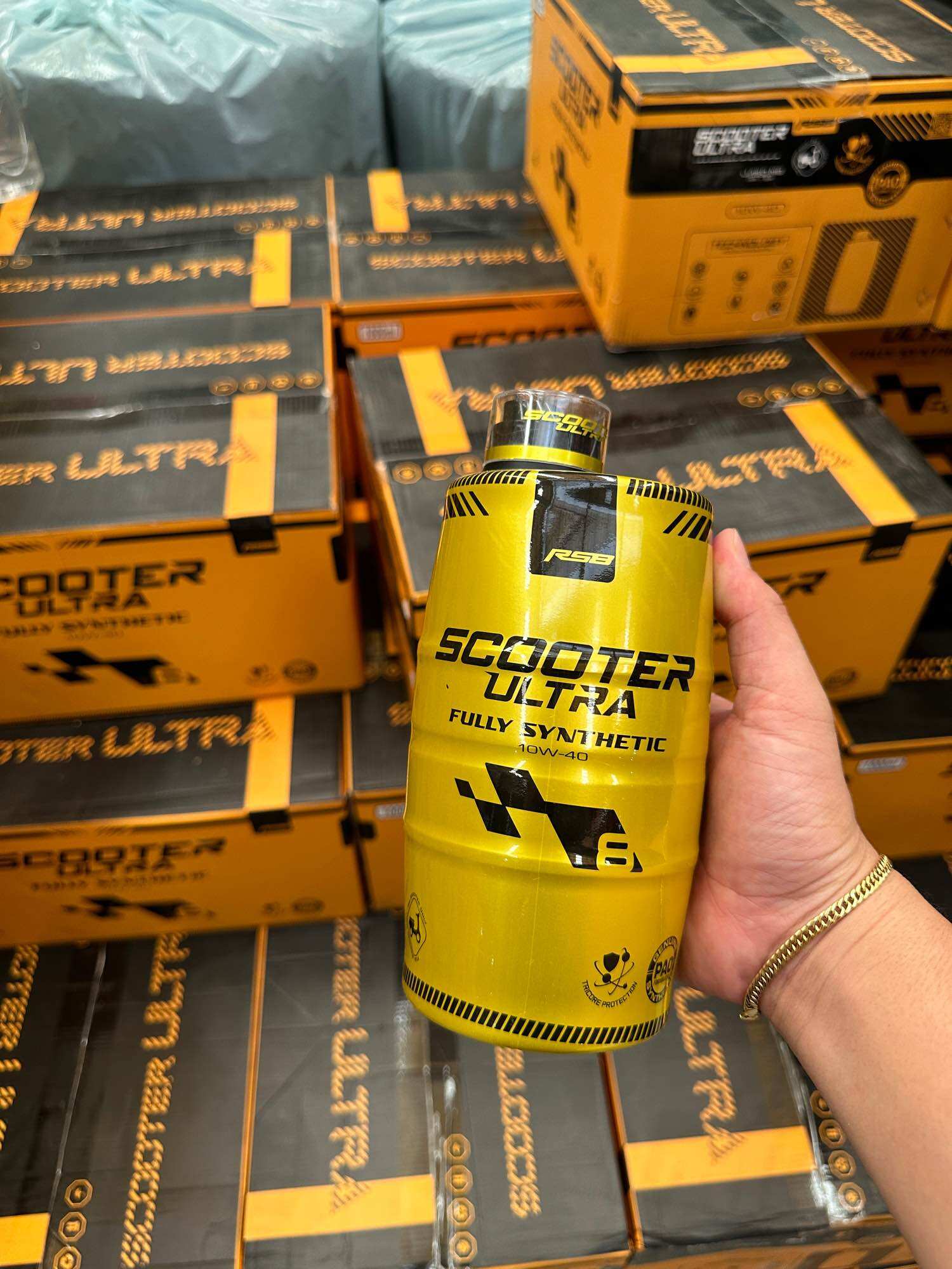 RS8 SCOOTER ULTRA 1L / 800ML FULLY SYNTHETIC | Lazada PH