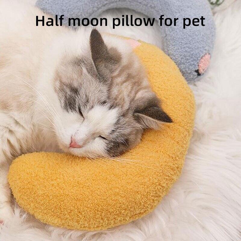 Teddy Velvet Pet Half-Moon Pillow Cat Stepping On Milk Pillow U-Shaped ...