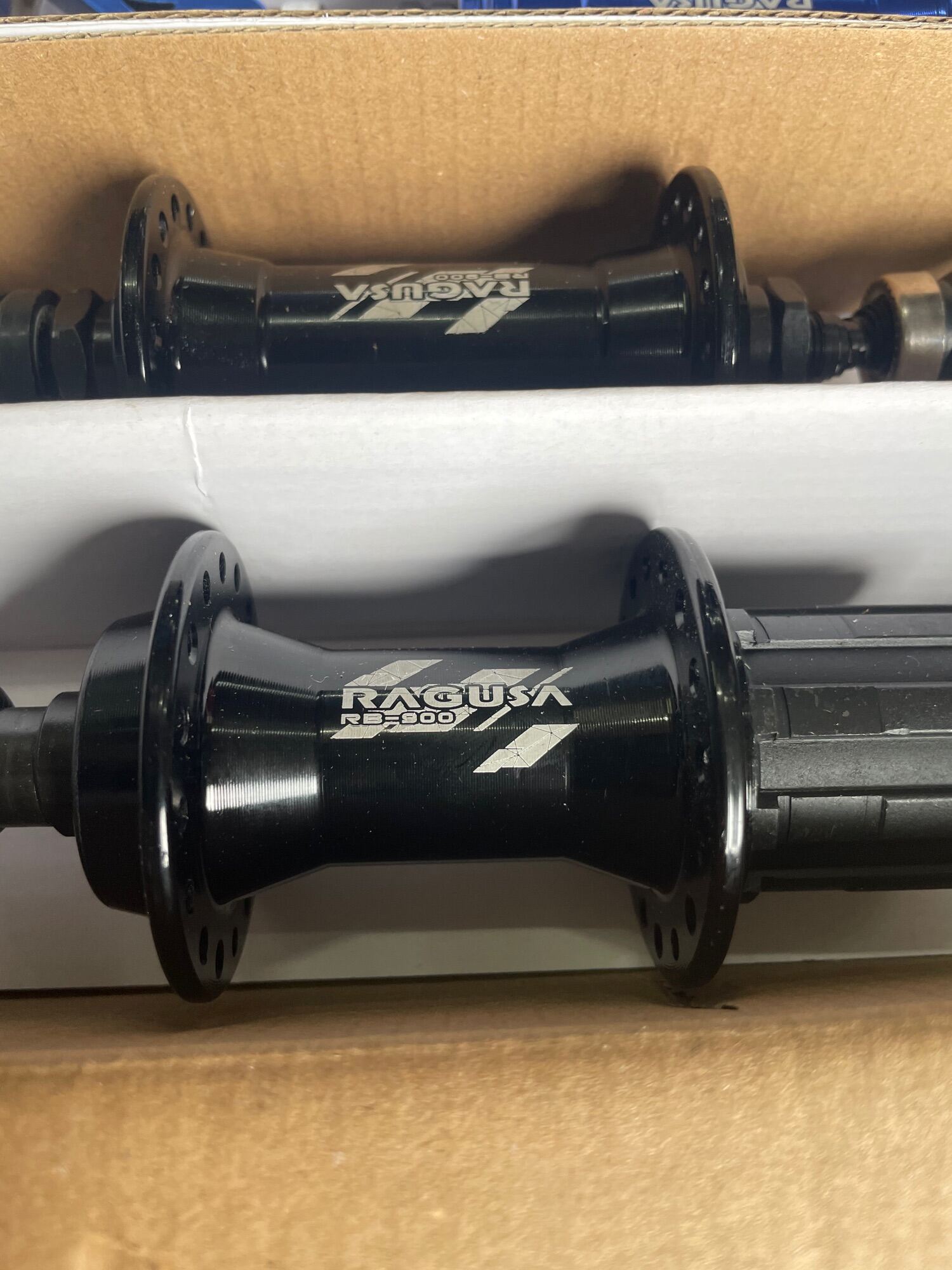 Ragusa RB900 Hubs 32 holes sealed bearing cassette type alloy new model ...