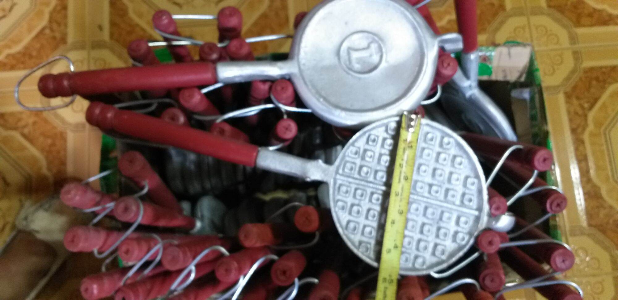 TRADITIONAL pancake pan or hotcake pan molder( SMALL(4.5 inches)med-5 ...