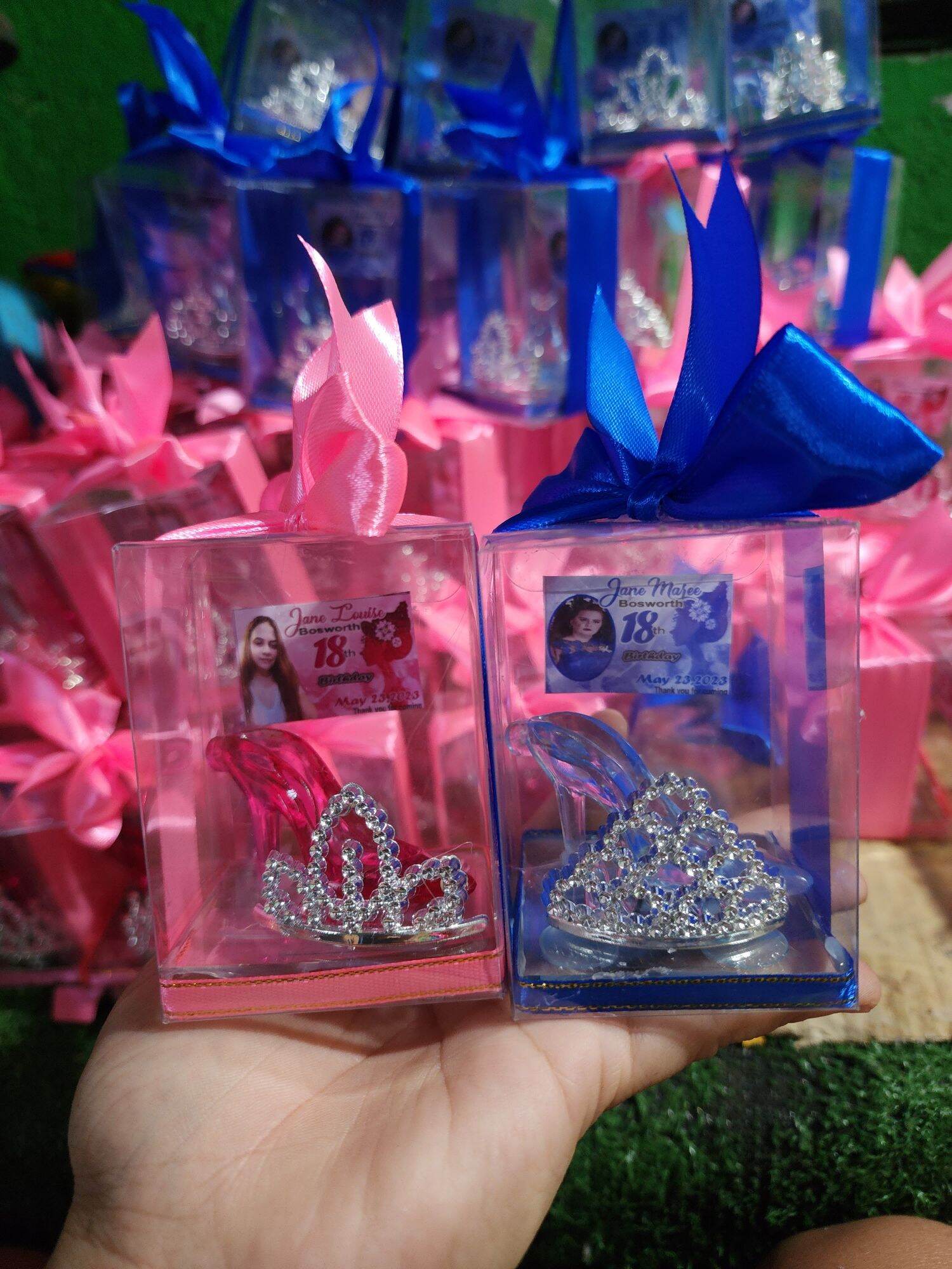 BIRTHDAY/DEBUT SOUVENIR CROWN WITH ACRYLIC SHOES(25PCS PER ORDER ...