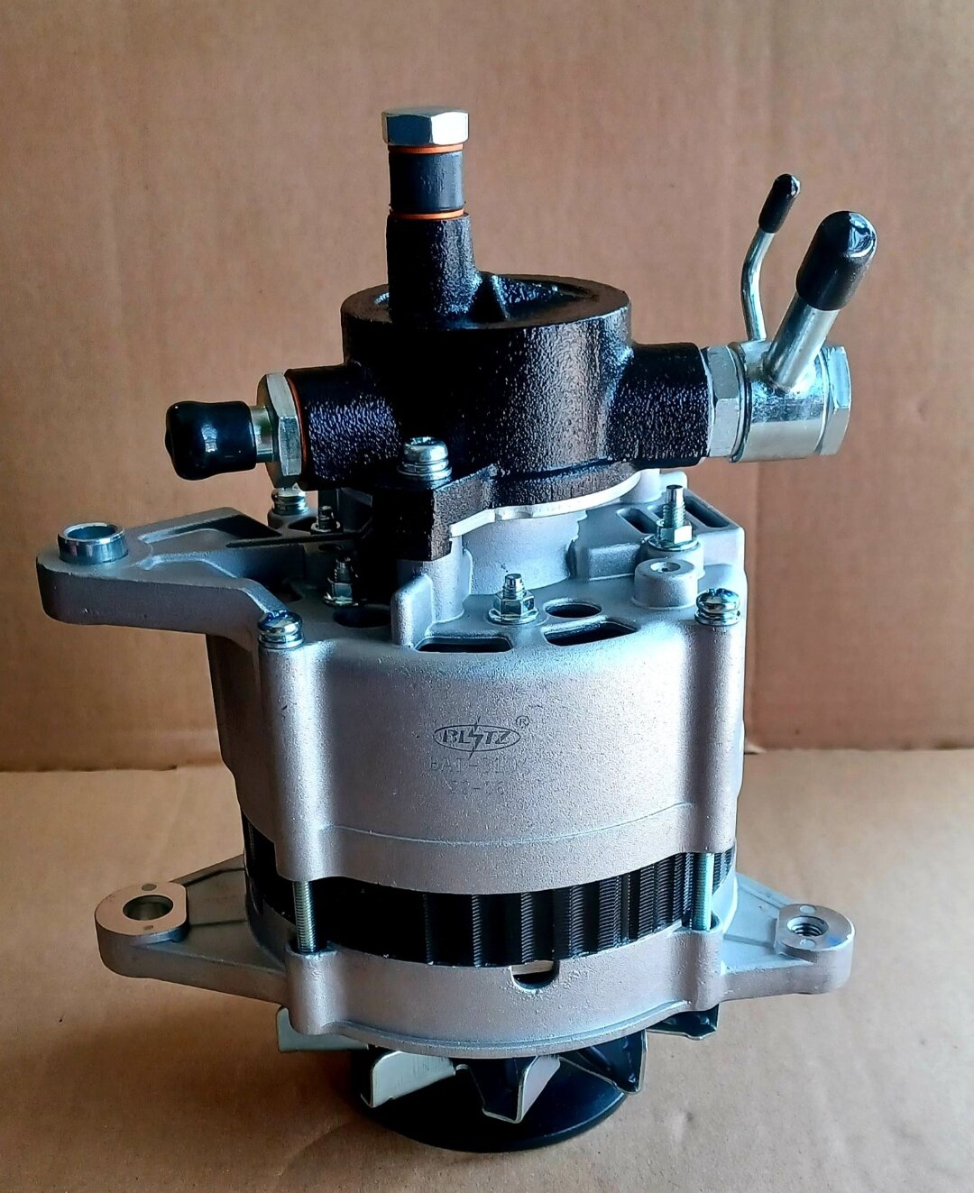 Alternator Assembly Isuzu 4BC1/4BC2/4BE1 w/pump 24V/45A single pulley ...