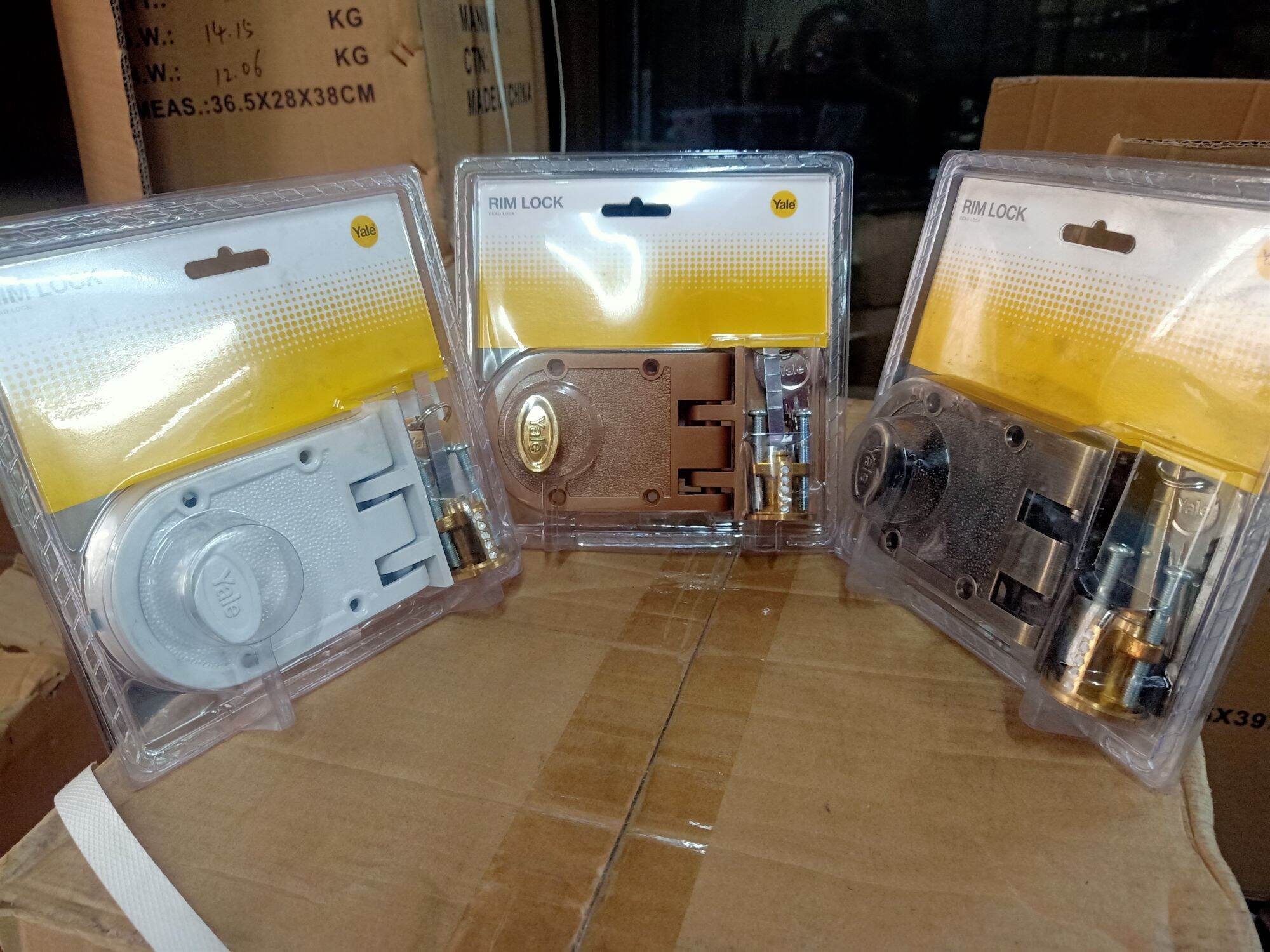 YALE v198 gl gold DEADLOCKS FOR SLIDING DOOR ALSO APPLICABLE FOR SWING ...