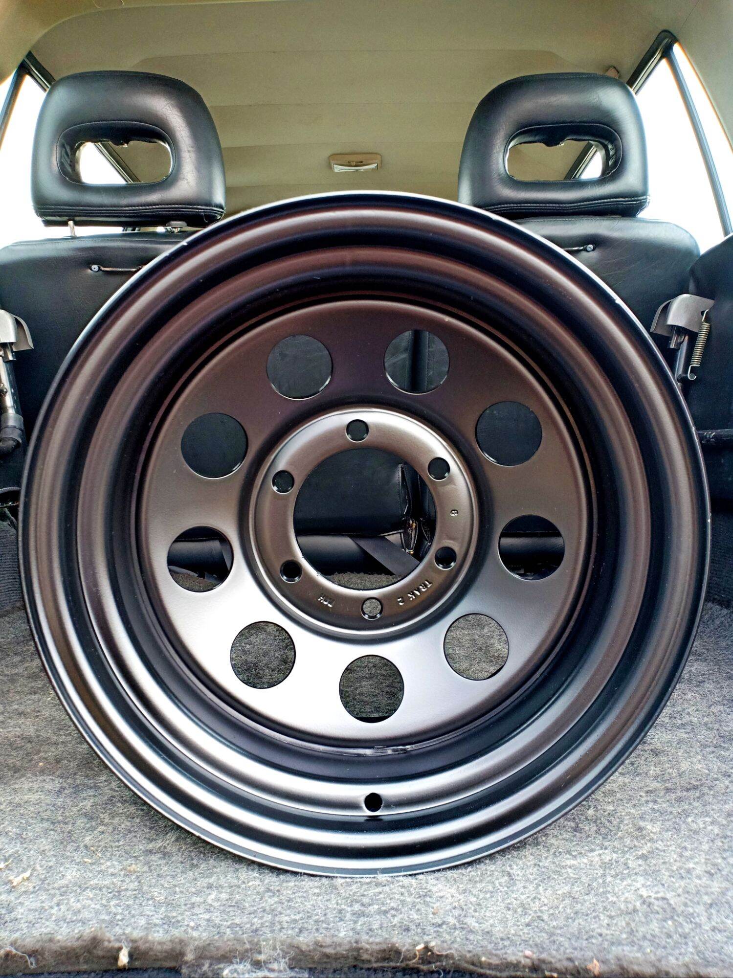 6x139.7 15x8 ⚠️ ONE PIECE ⚠️ Circle Design Roh Australia Steel Rims ...
