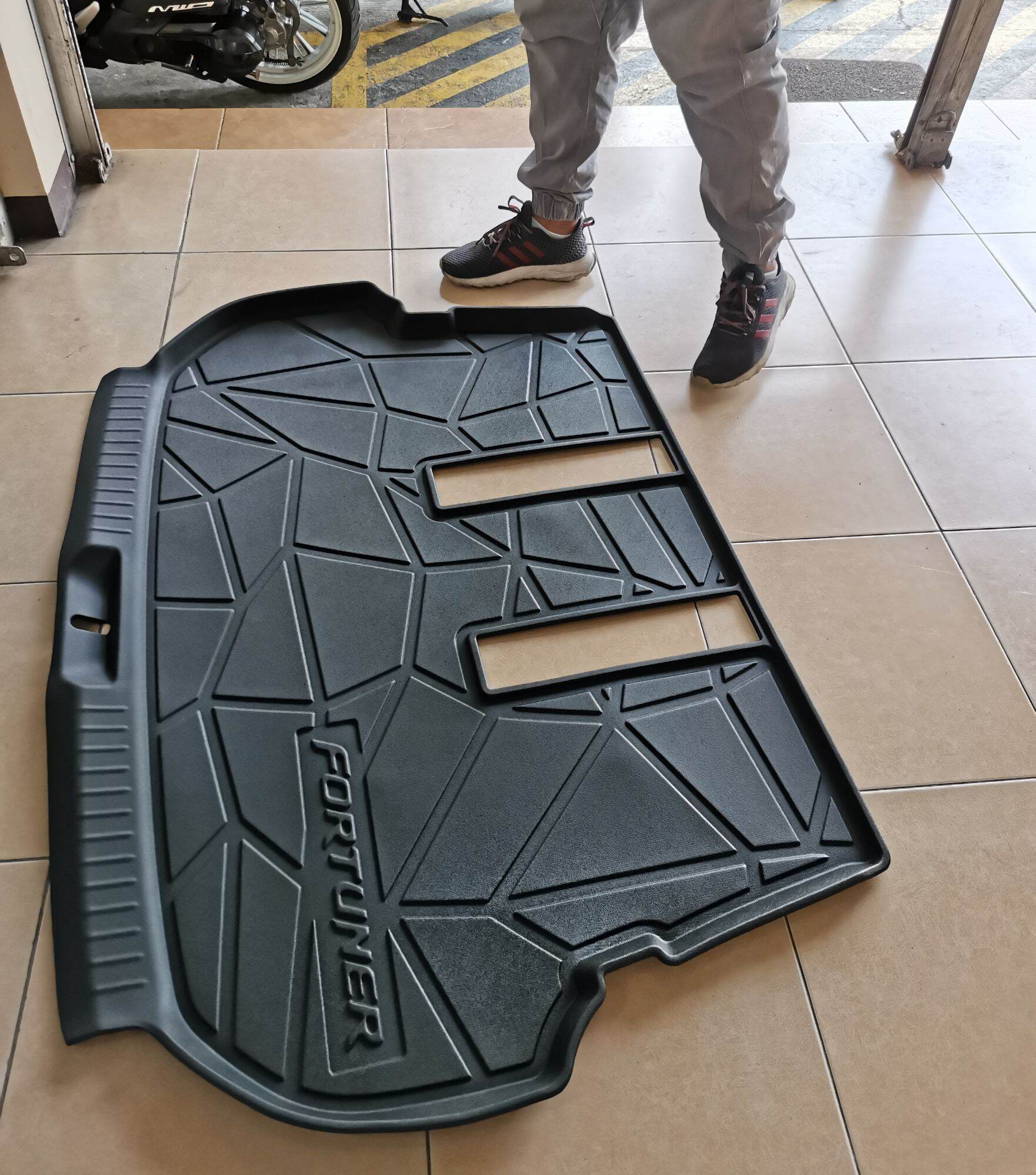 Fortuner 2016 2017 2018 2019 2020 2021 2022 2023 Cargo tray with ...