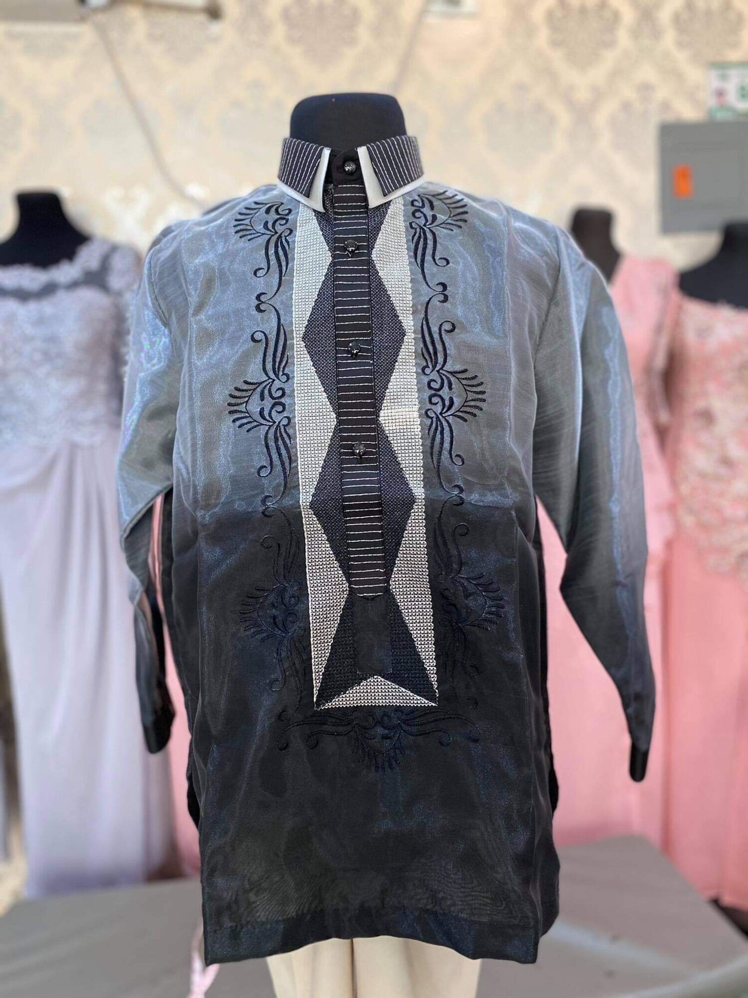 Black monochromatic barong (barong tagalog, father pf tje groom ...