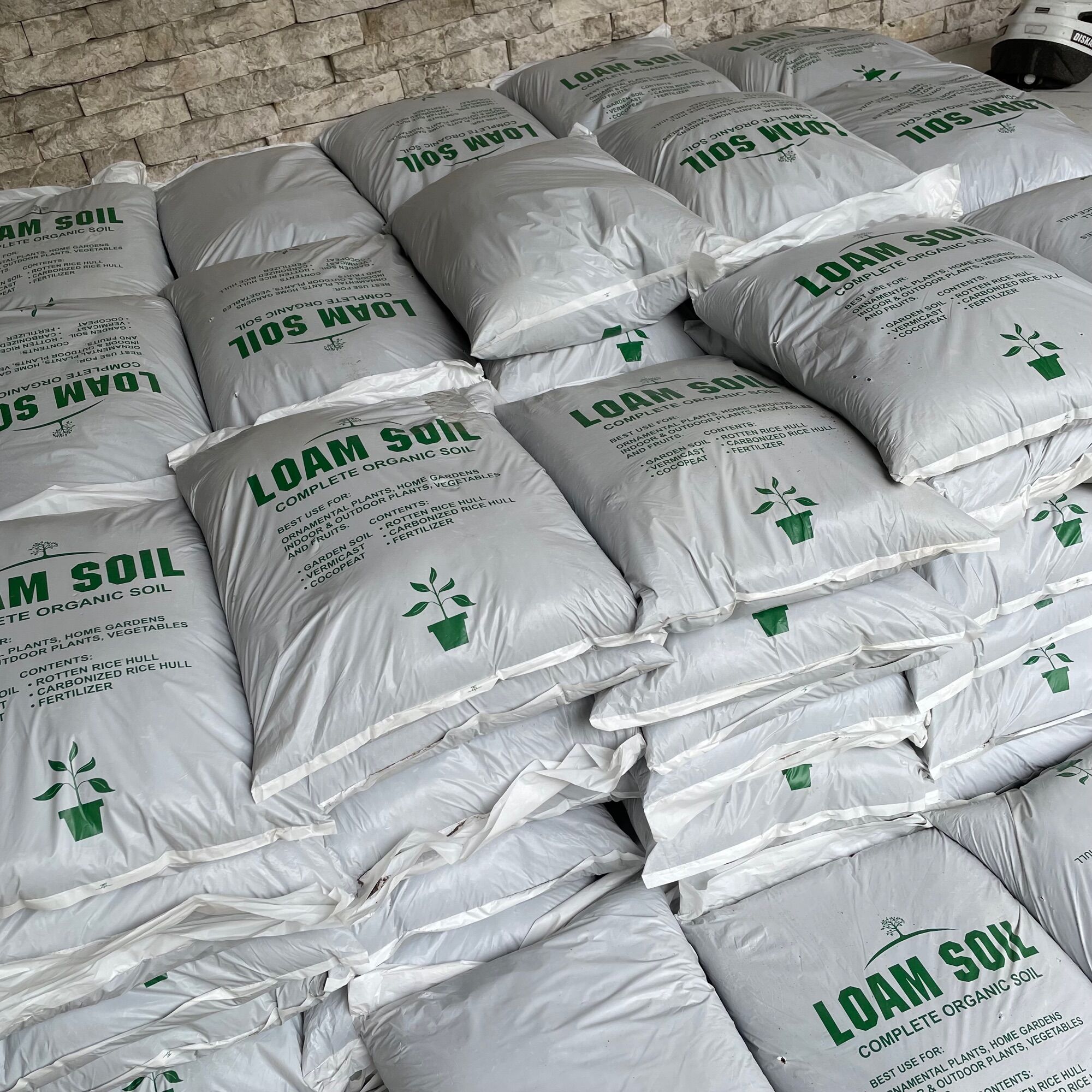 Loam soil - Complete organic soil mix for garden use | For home farming ...