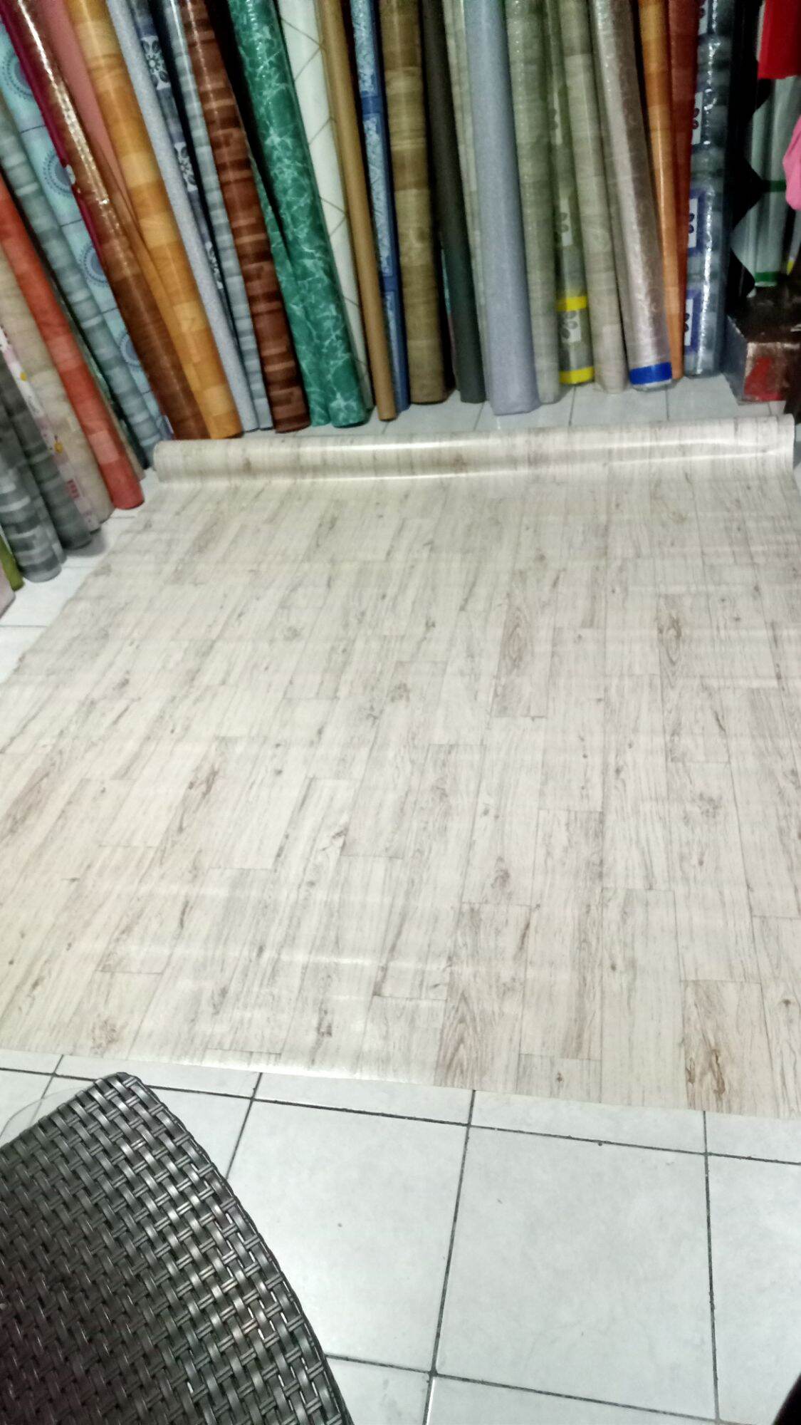 RUBBERIZED LINOLEUM WOOD DESIGN ♥️ 90 PER 1 YARD/105 PER YARD ♥️ ...