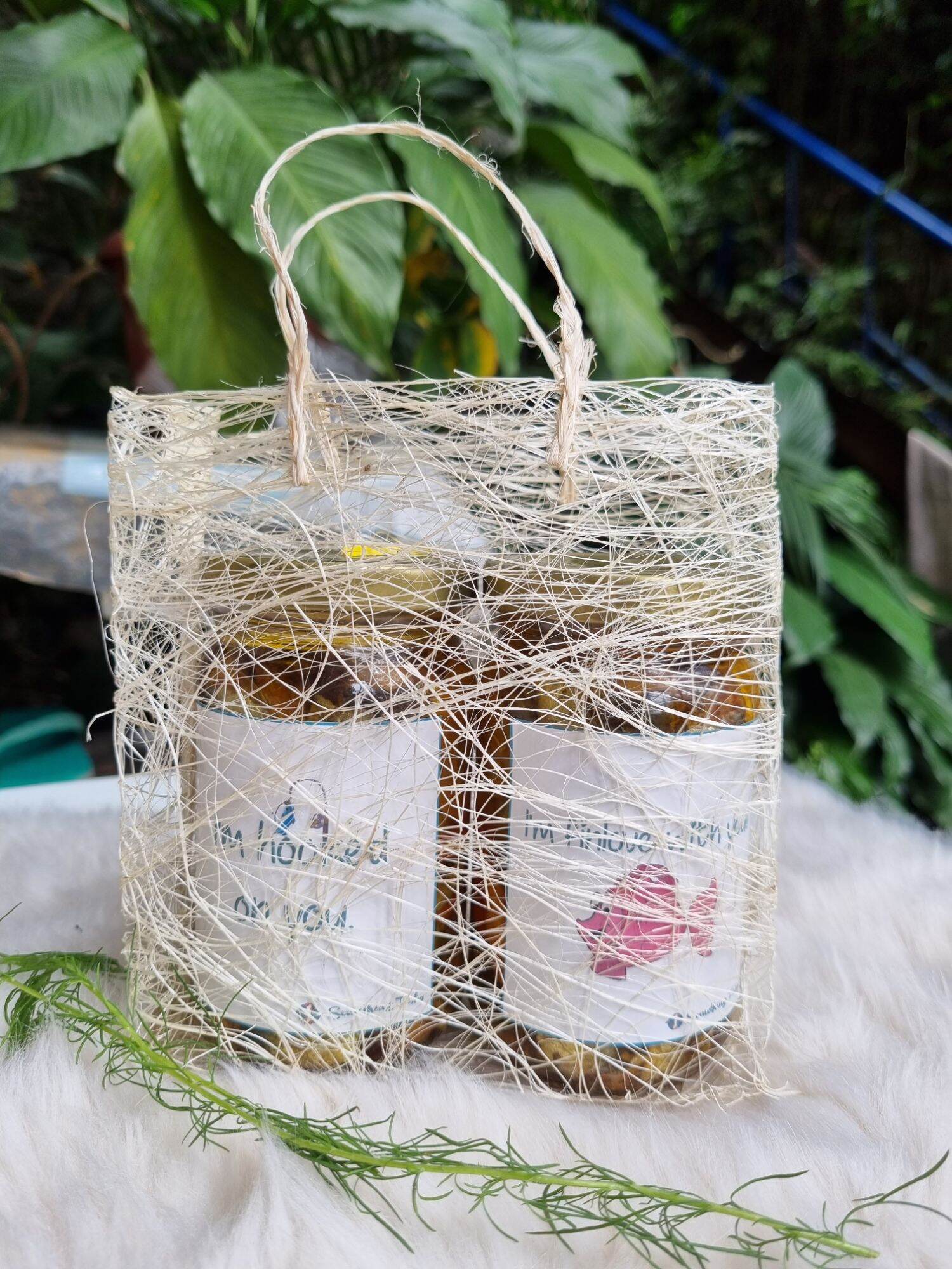 Something's Fishy Spanish Sardines Gift Pack Valentines Edition | Lazada PH