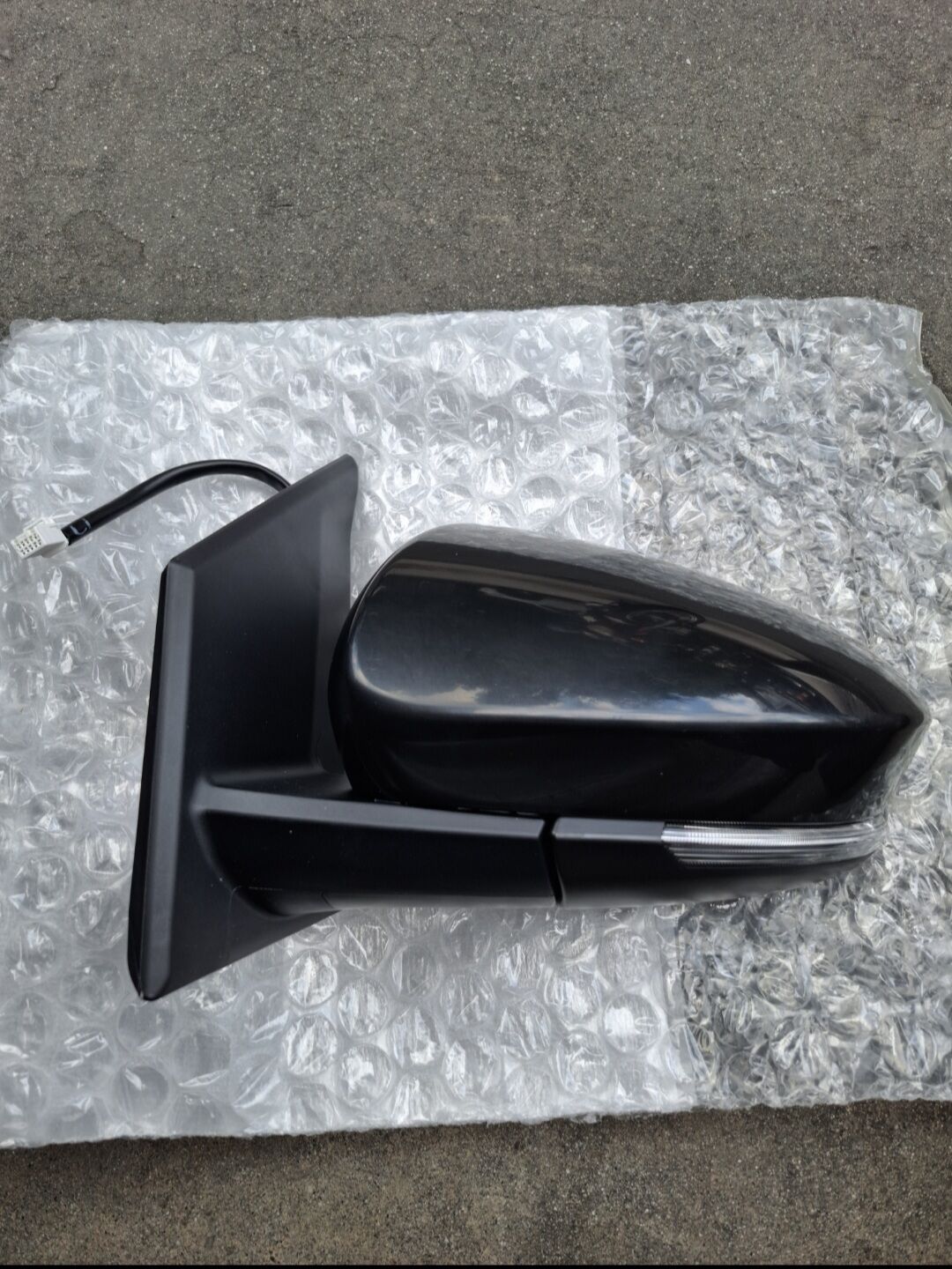 Toyota Wigo 2020-2022 Side Mirror "Auto Fold with Light" | Lazada PH