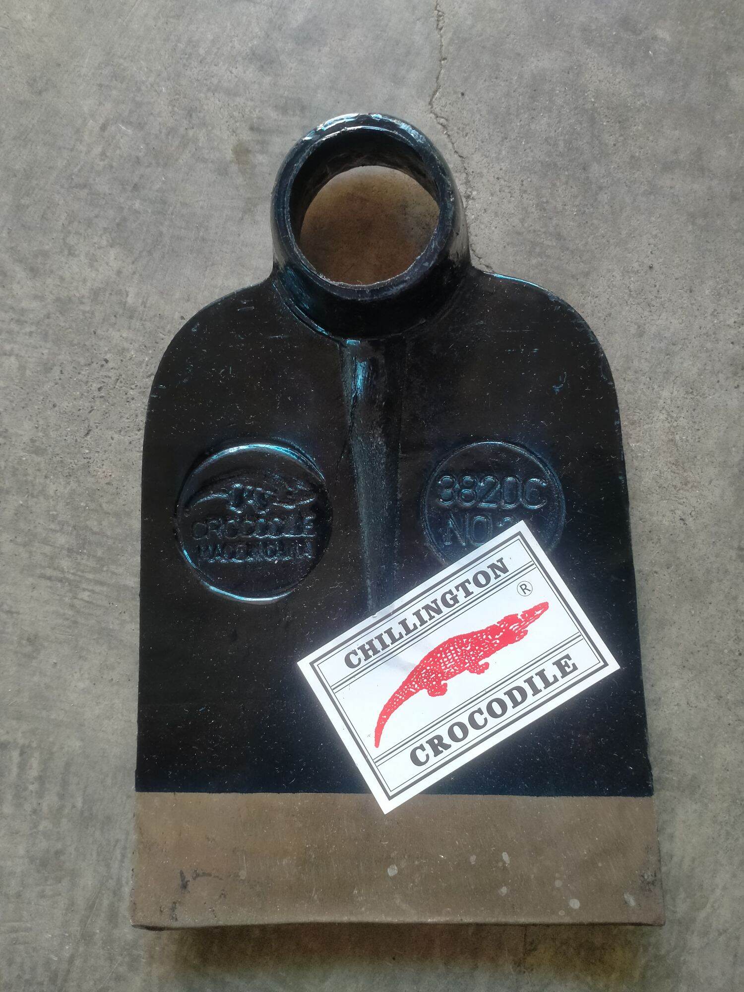 Asarol Gardening Hoe Chillington Crocodile Hoe Trademark in England No ...