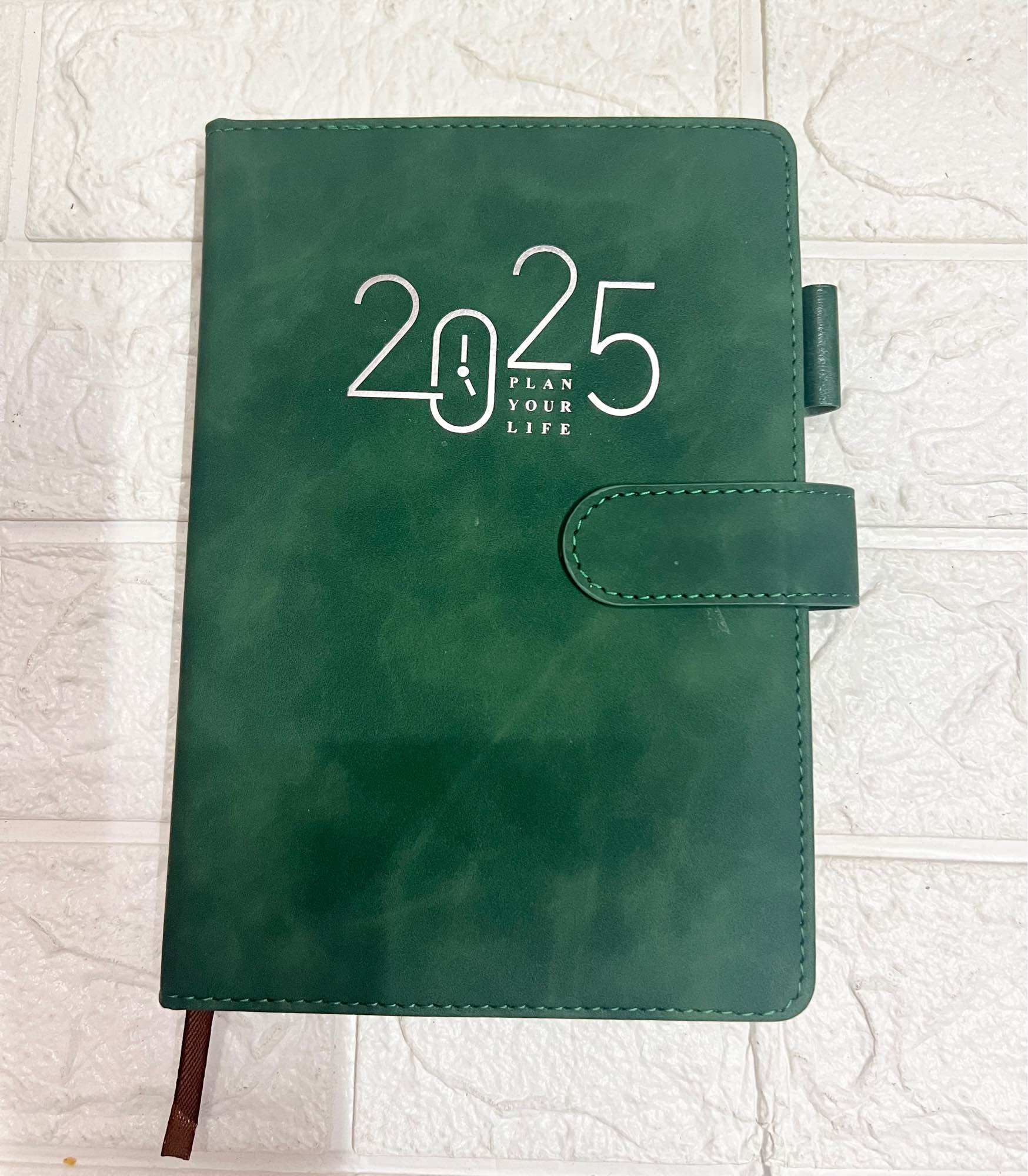 New 2025 Years Planner Journal Calendar Notebook Book 2025 daily ...
