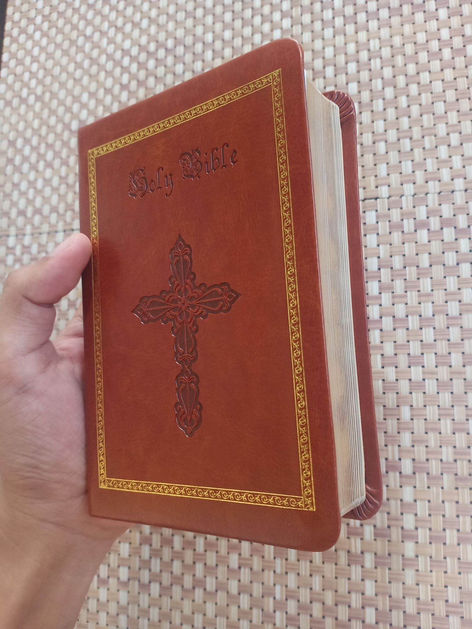 MAJESTIC COMPACT BIBLE KJV SIMULATED LEATHER COVER LARGE PRINT | Lazada PH