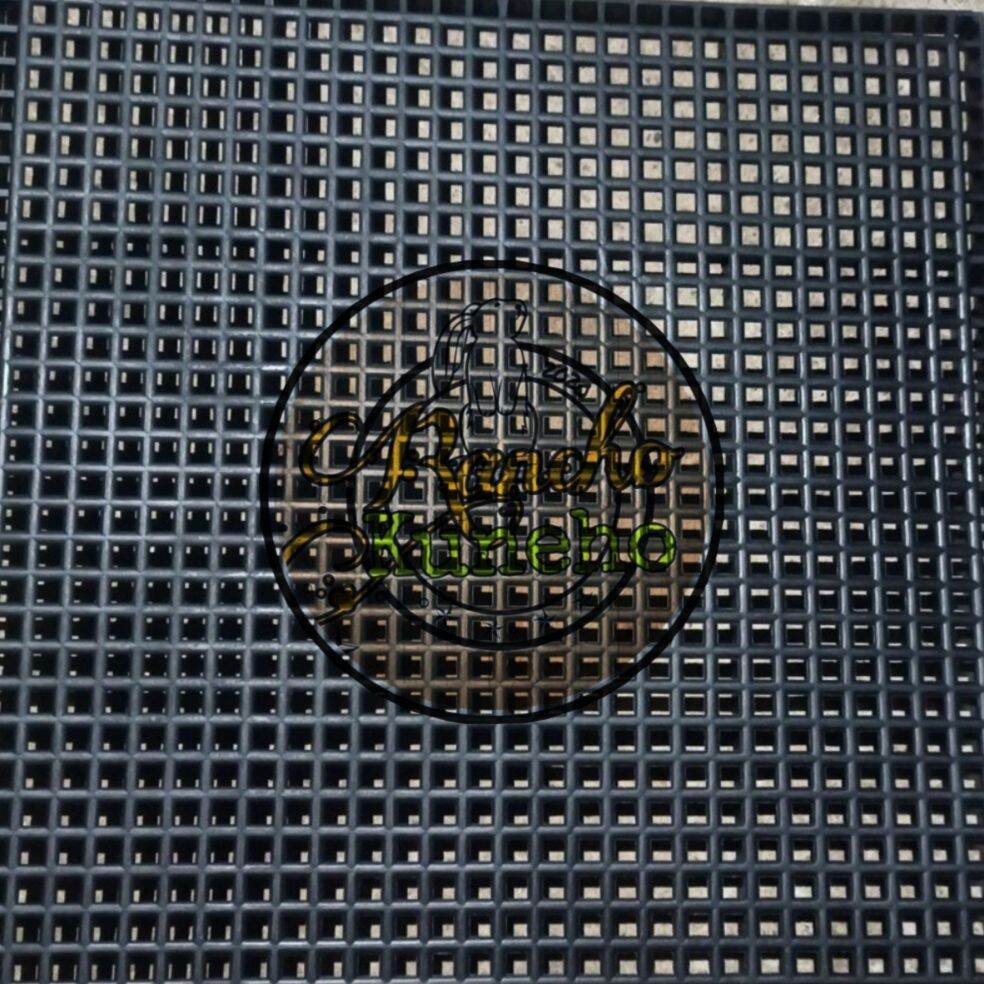 2x2 black plastic matting for cages household | Lazada PH