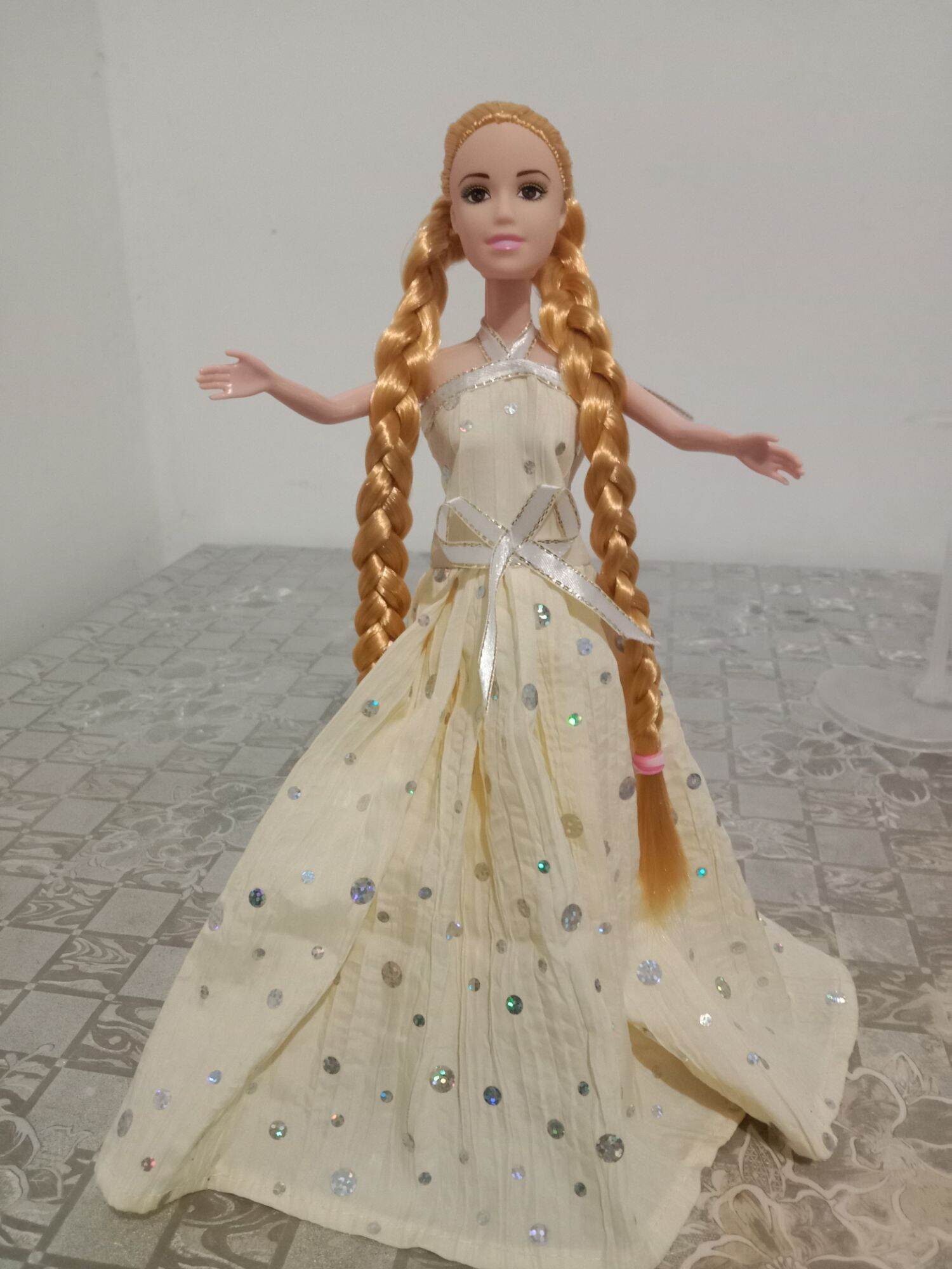 Rubberized Barbie Doll (Mattel) | Lazada PH