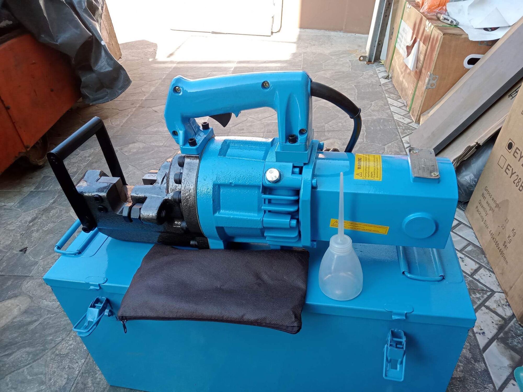 SEOUL Bar Cutting Machine 32mm capacity/Portable bar cutter/Hydraulic ...