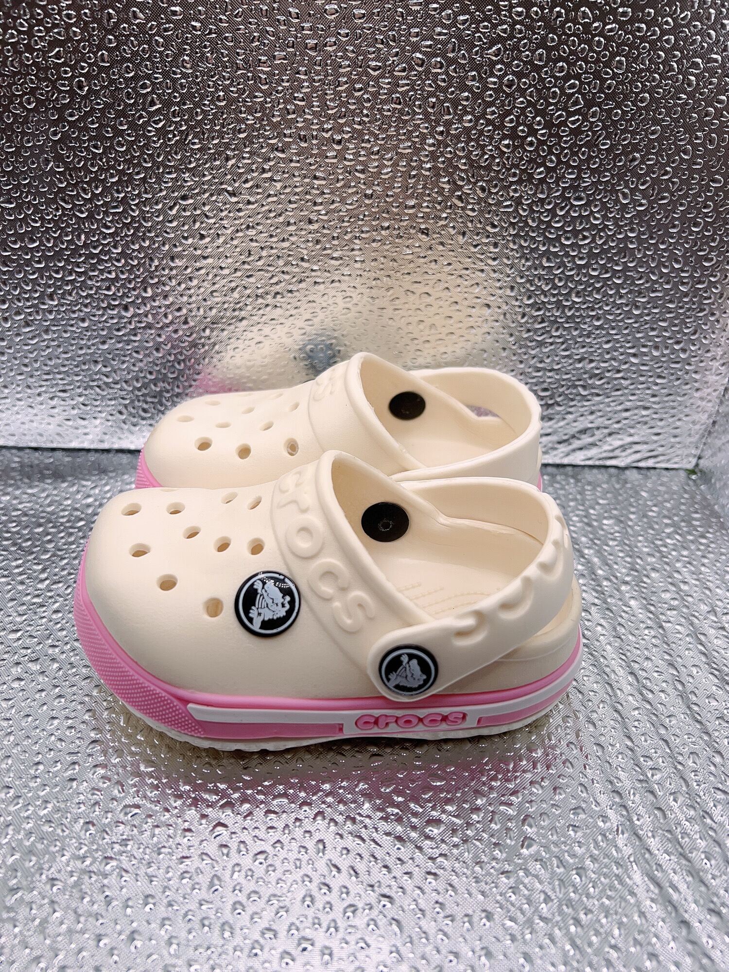 Crocs for 1 year old store