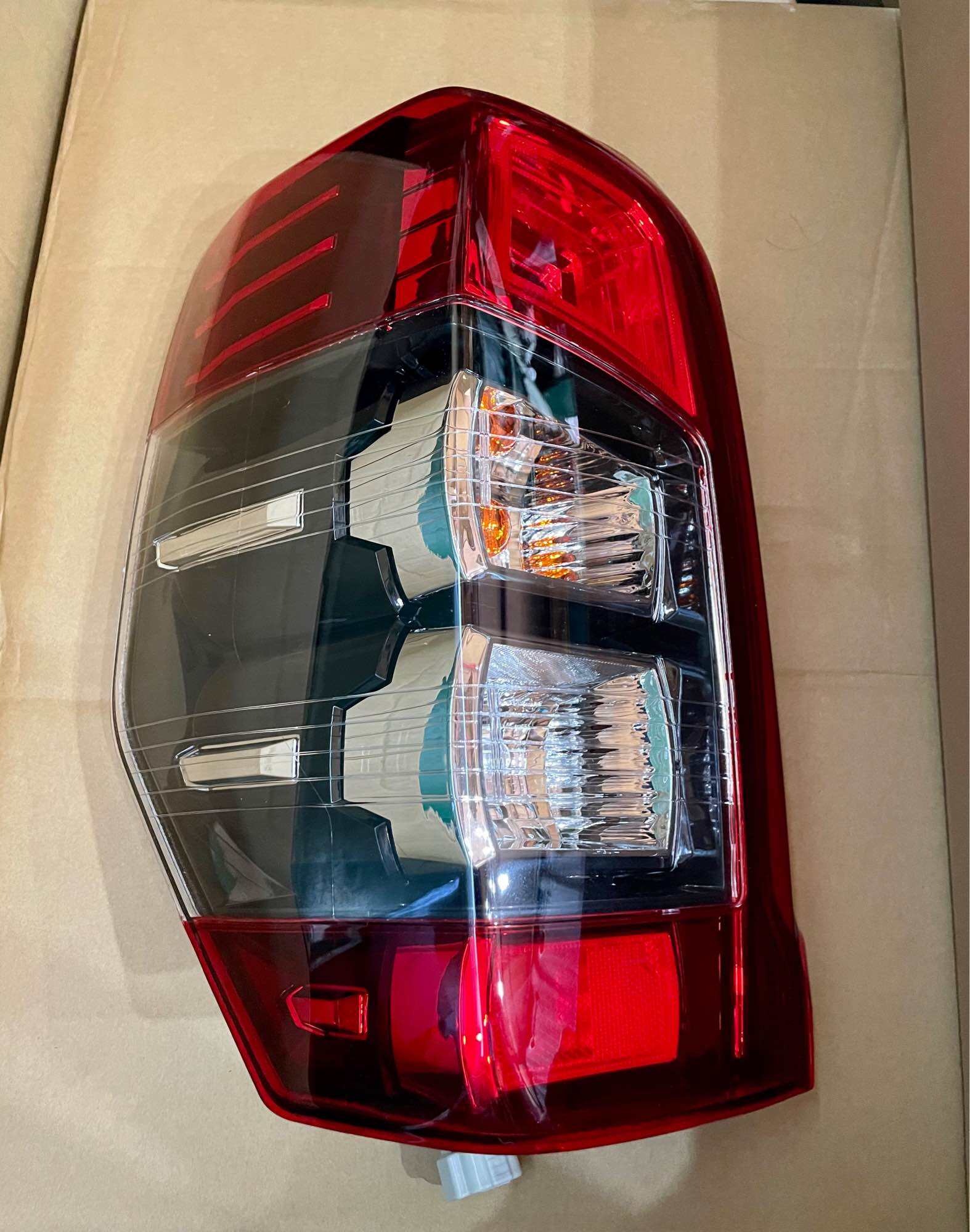 Mitsubishi Triton Strada GLS (4X2) 2019-2022 (Bulb Type) Tail Light ...