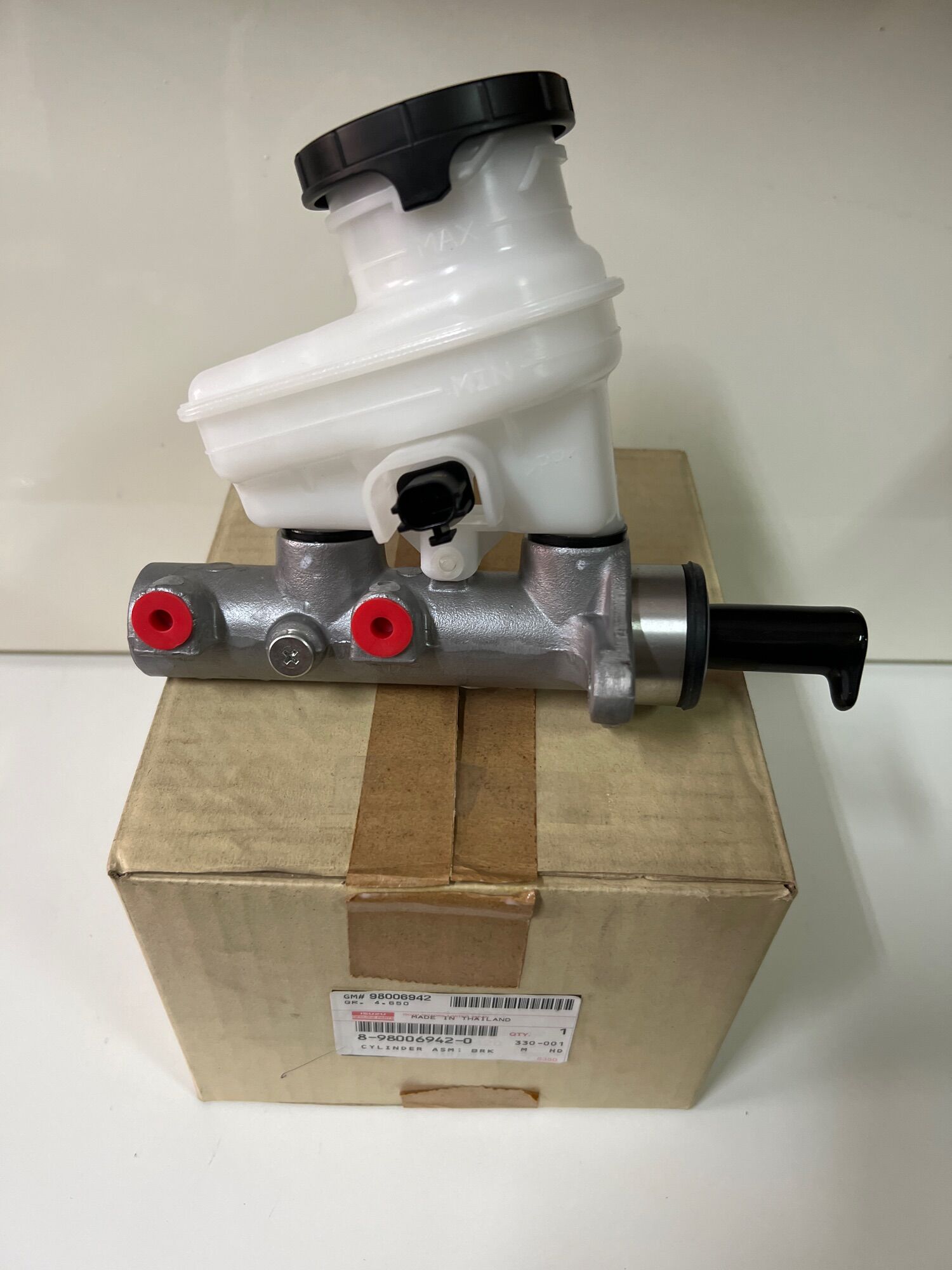 Genuine Isuzu Brake Master Assembly for Isuzu DMAX (2008-2013), Alterra ...