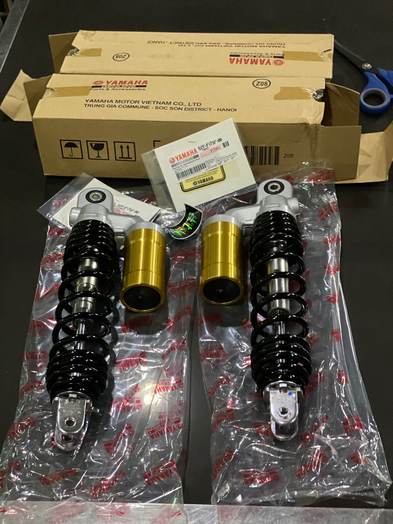 Original Yamaha KYB Shocks Aerox v1 v2 & Nmax Version 2 Model 💯🇻🇳 ...