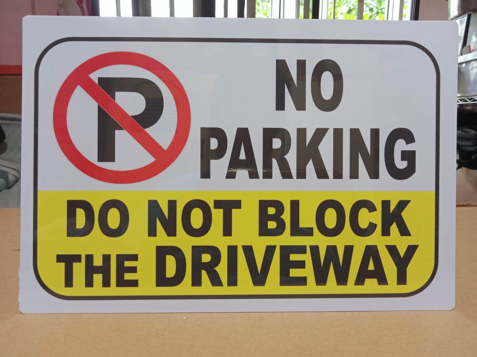 Do Not Block The Driveway Hard PVC Signage 7.8x11 linches | Lazada PH
