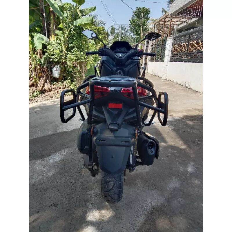 Yamaha Xmax 300 for Version 1 and Version 2 - Heavy Duty Top Box with ...