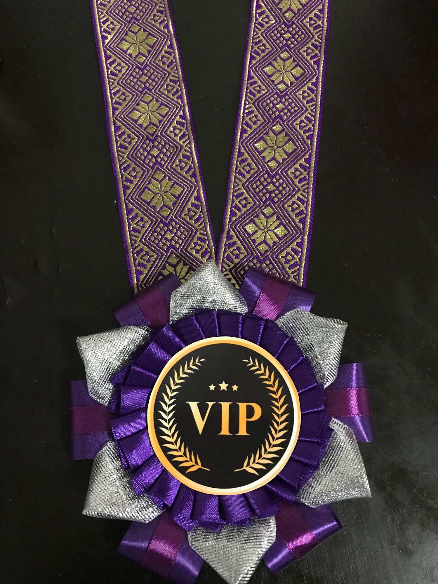 Garland Lei for graduation and guest or vip with free logo | Lazada PH