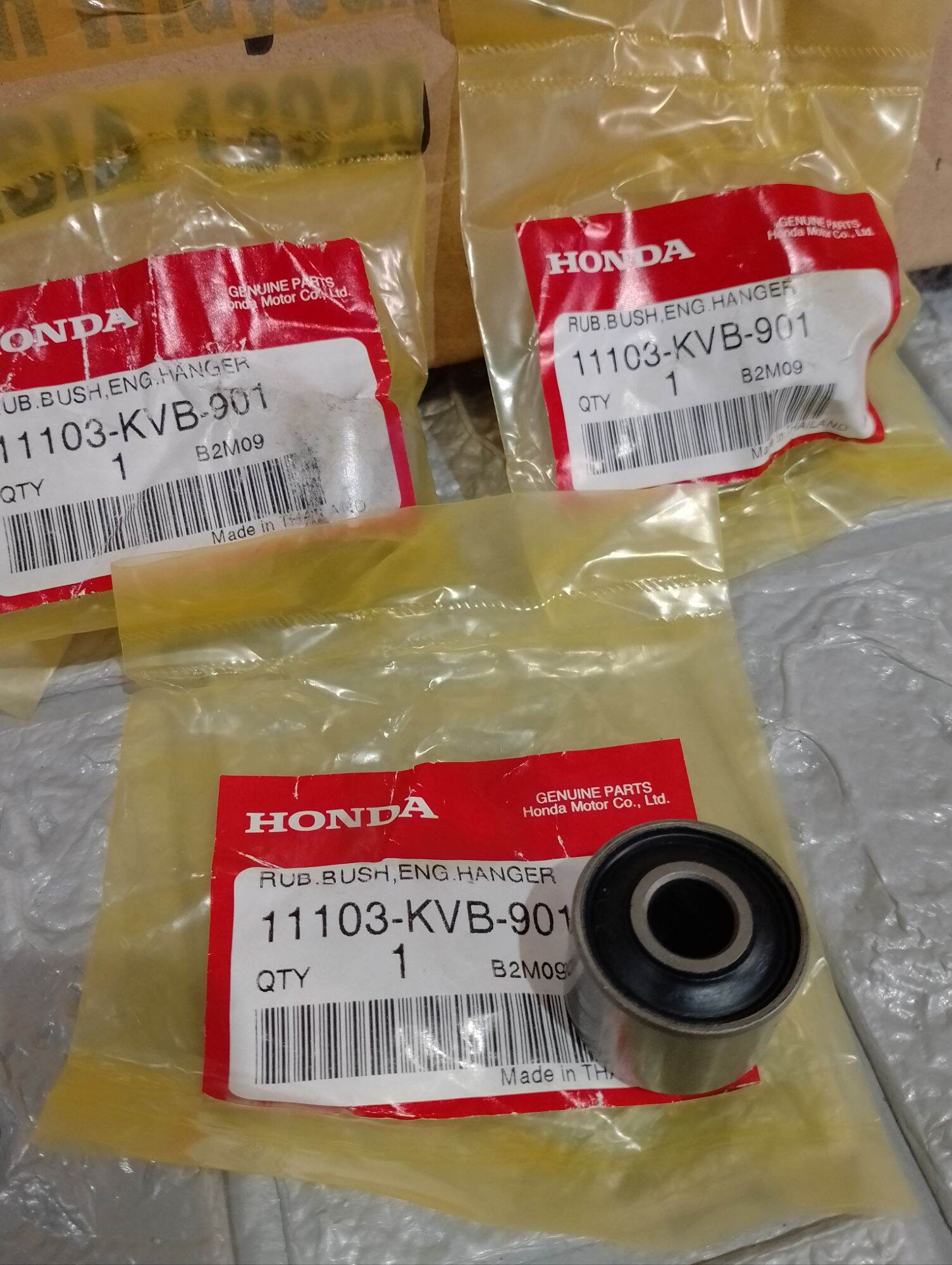 Genuine Engine Bushing/Hanger Rubber Honda Click 125i/150i/ADV160 ...