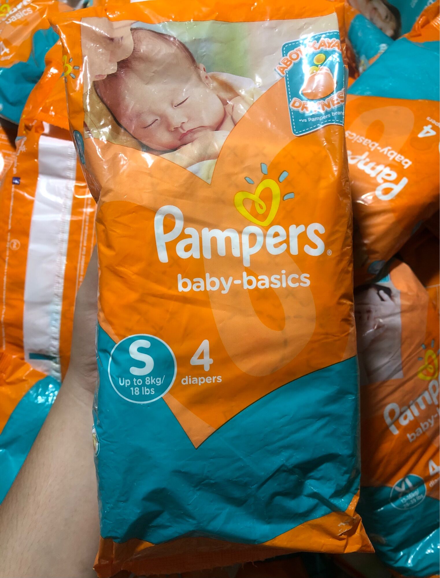 Pampers Basic tape Small (4’sx30) 120’s | Lazada PH