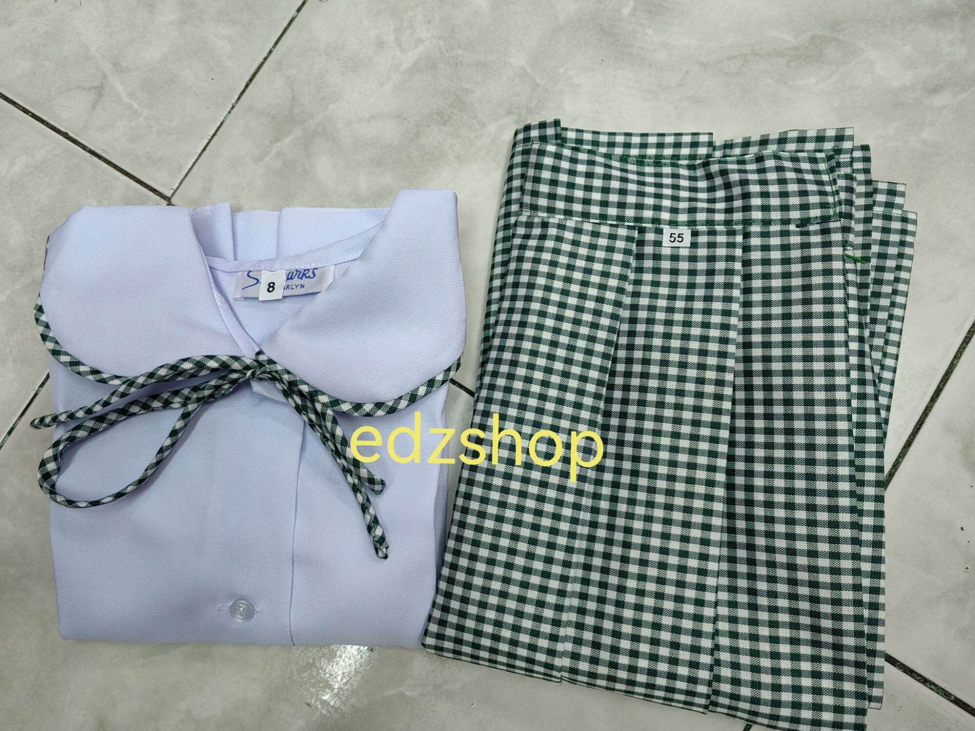 green chekerd palda&blouse set schol uniform.please double check the ...