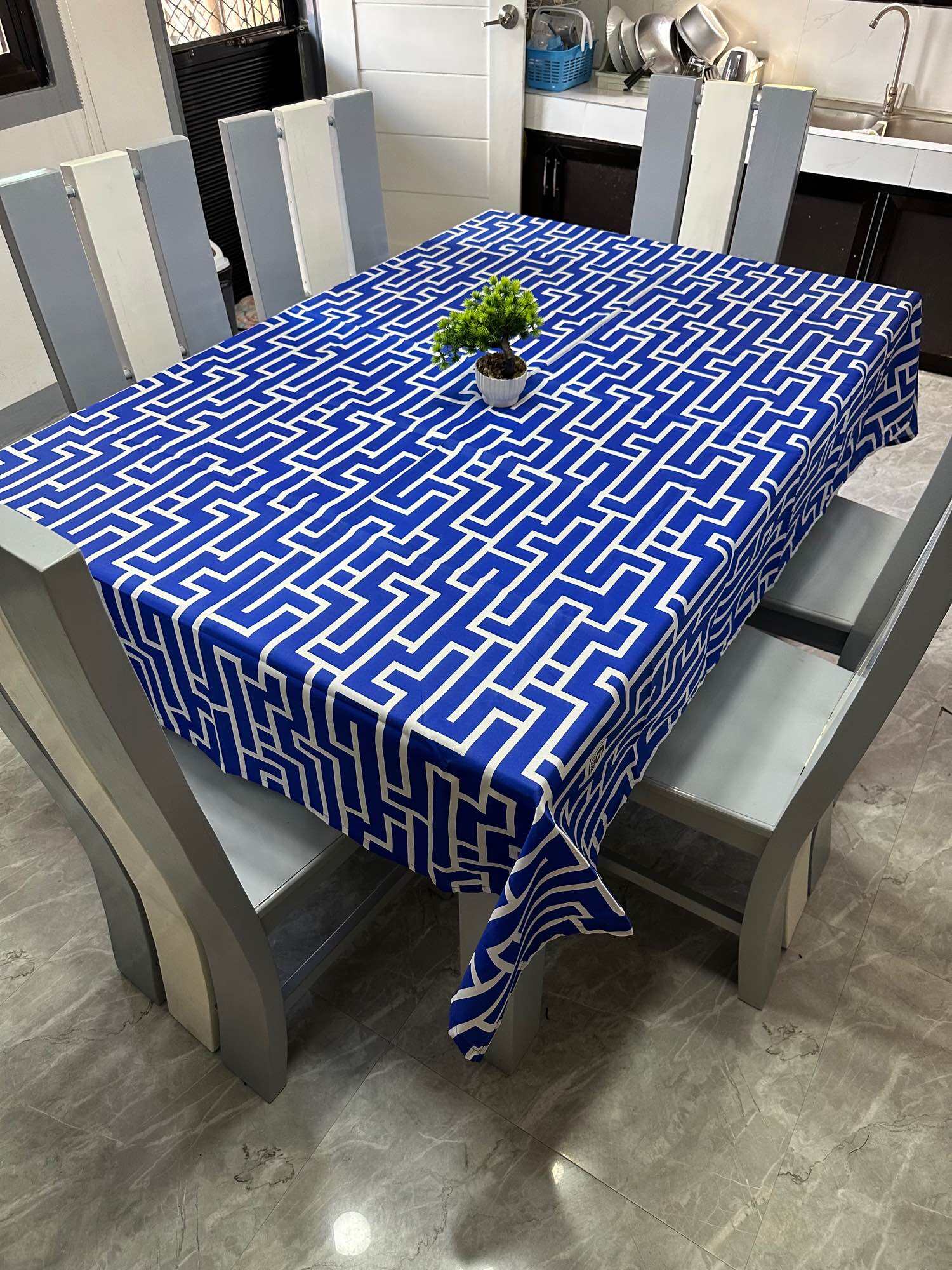 Abstract Maze Table Cloth Geena Fabric 4 Seater 6 Seater 8 Seater ...
