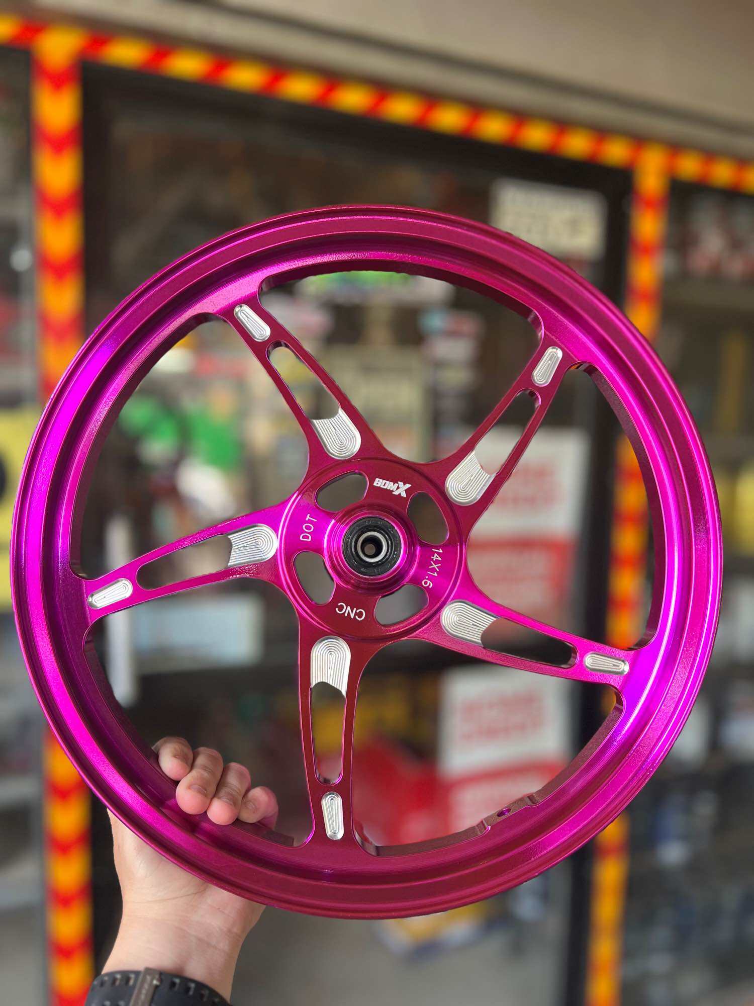 BomX Mags CNC LUNA For Mio/Mio i 125/M3/Click 125/150 - 5 Spokes ...