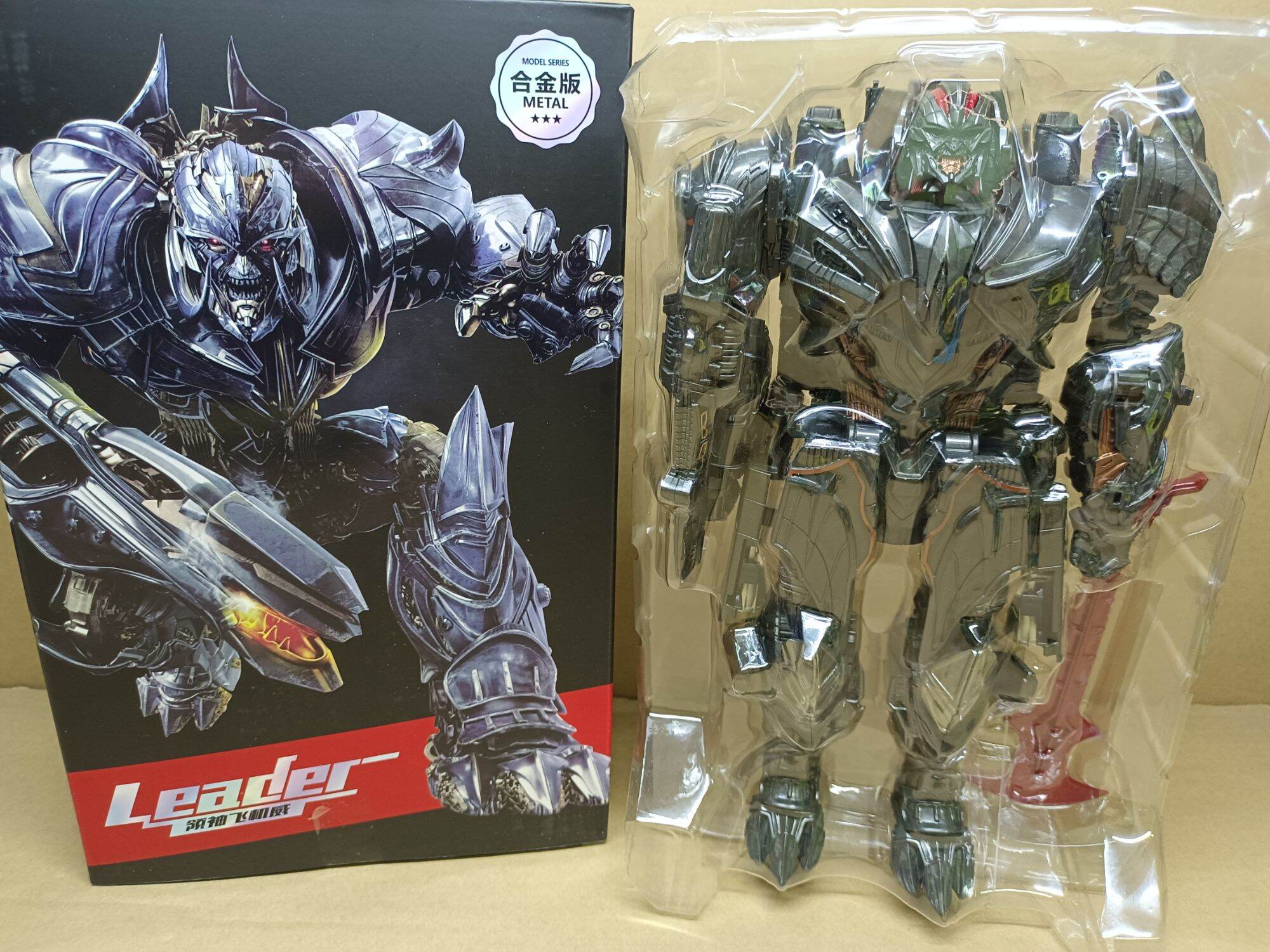 TLK Megatron Rendsora 12 inches tall transformable robot to plane toys ...