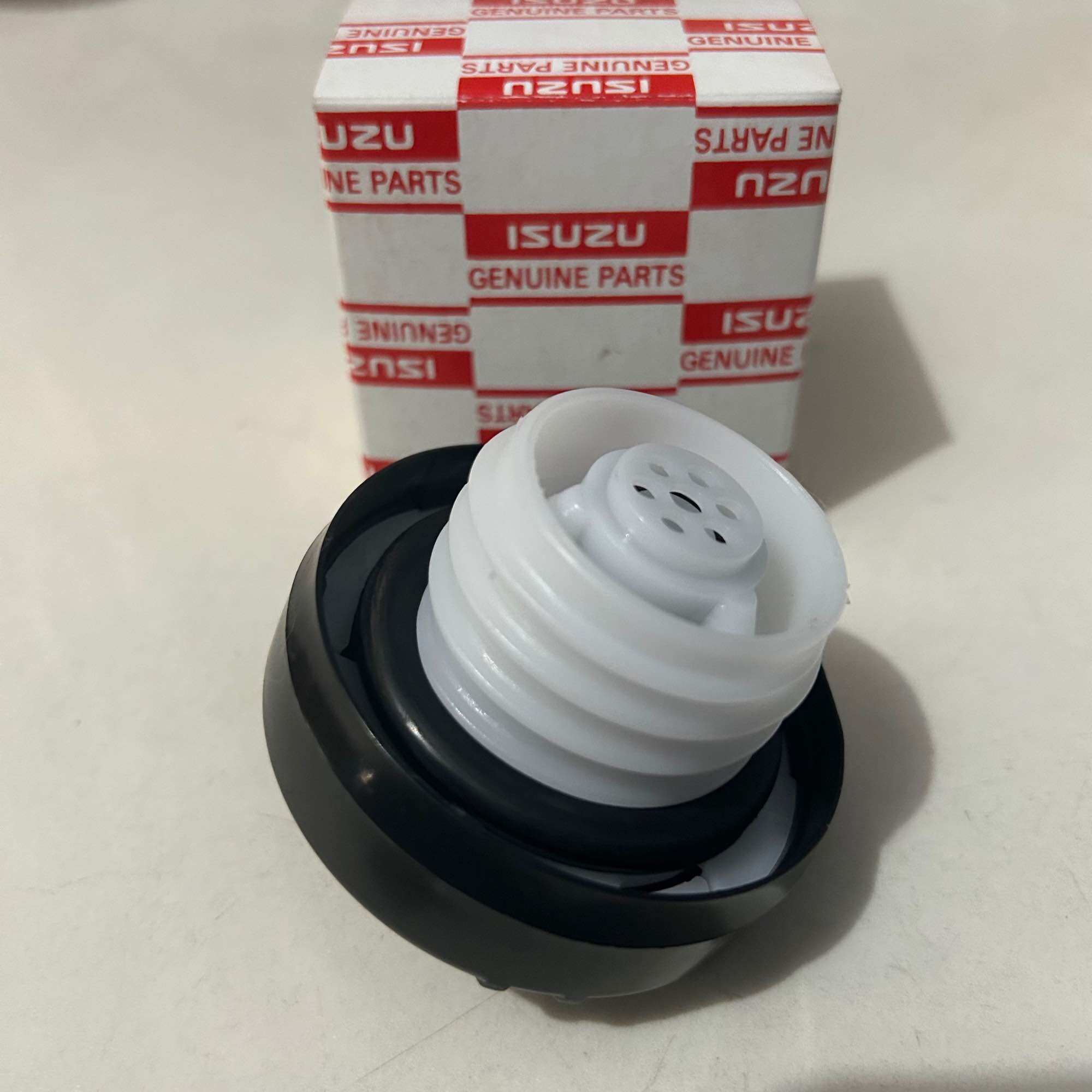 Isuzu Fuel tank cap(Capsule Tank Cap)Applicable to Isuzu - Crosswind al ...