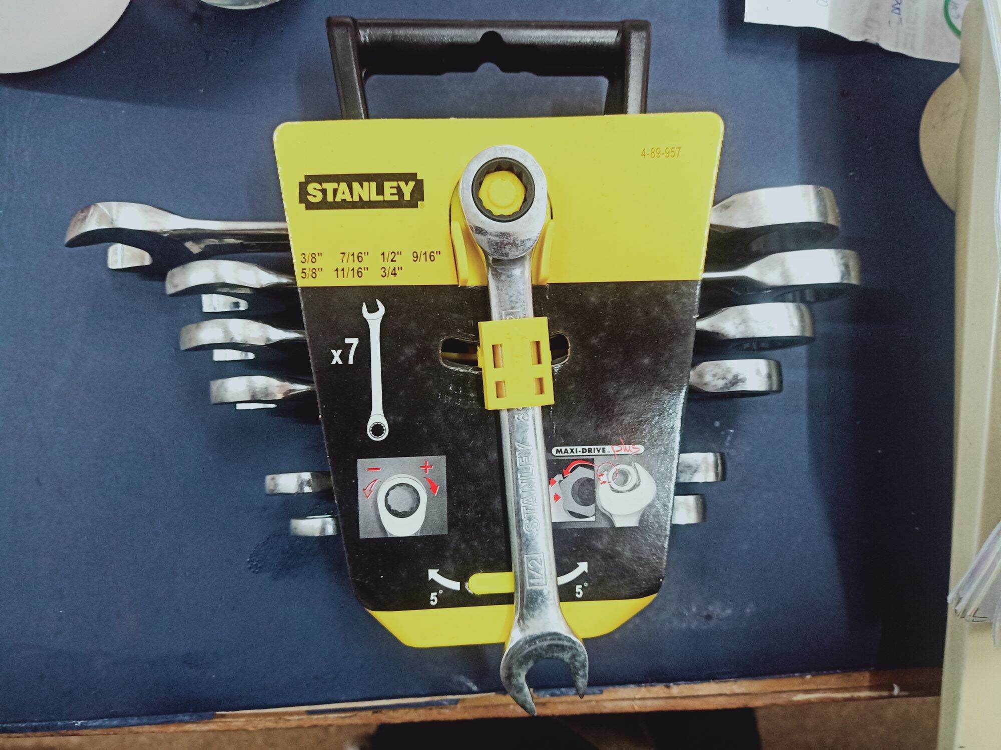 STANLEY REVERSIBLE GEAR RATCHETING BOX END WRENCH SET WITH ONE SIDE ...
