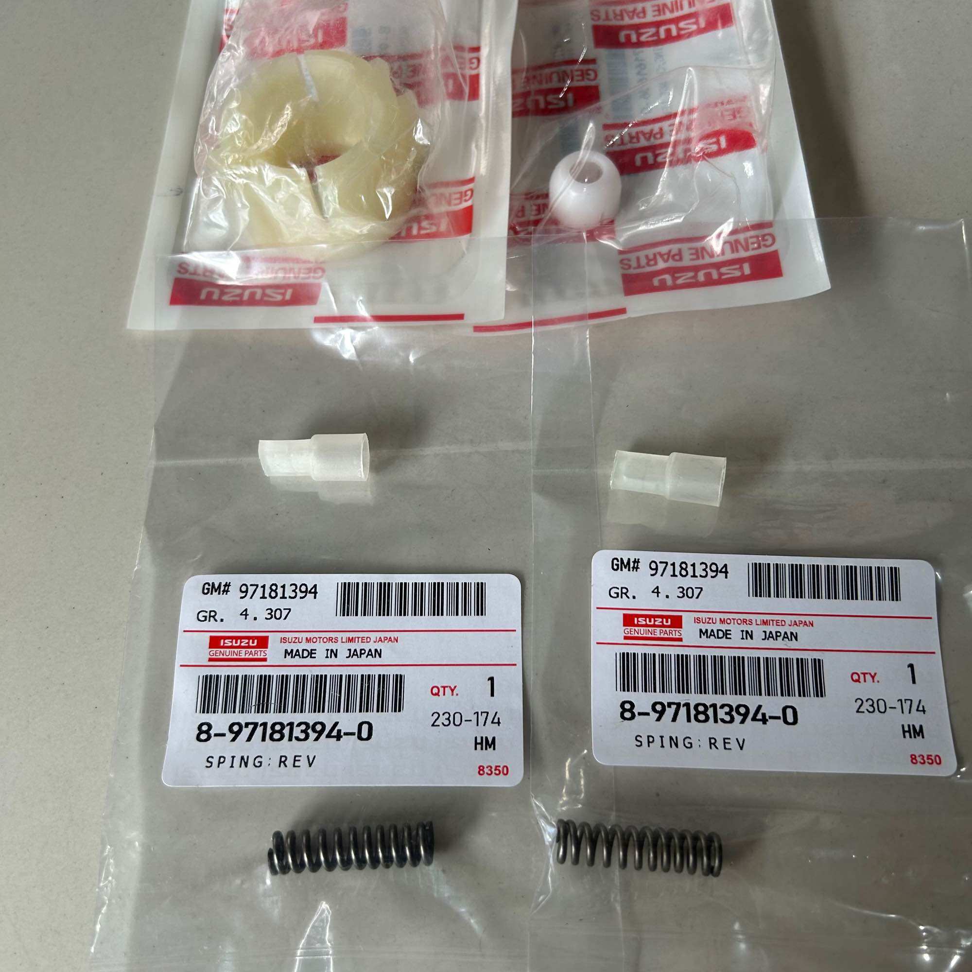 GENUINE ISUZU SHIFTER BUSHING REPAIR KIT FOR MUX DMAX M-UX (KAMBYO ...