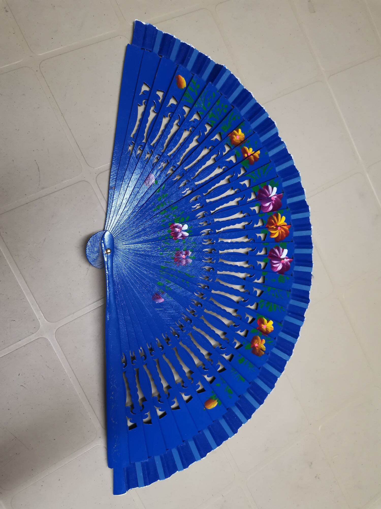 1pc Spanish Wooden Foldable Pamaypay o Abaniko Elegant Design With Box ...