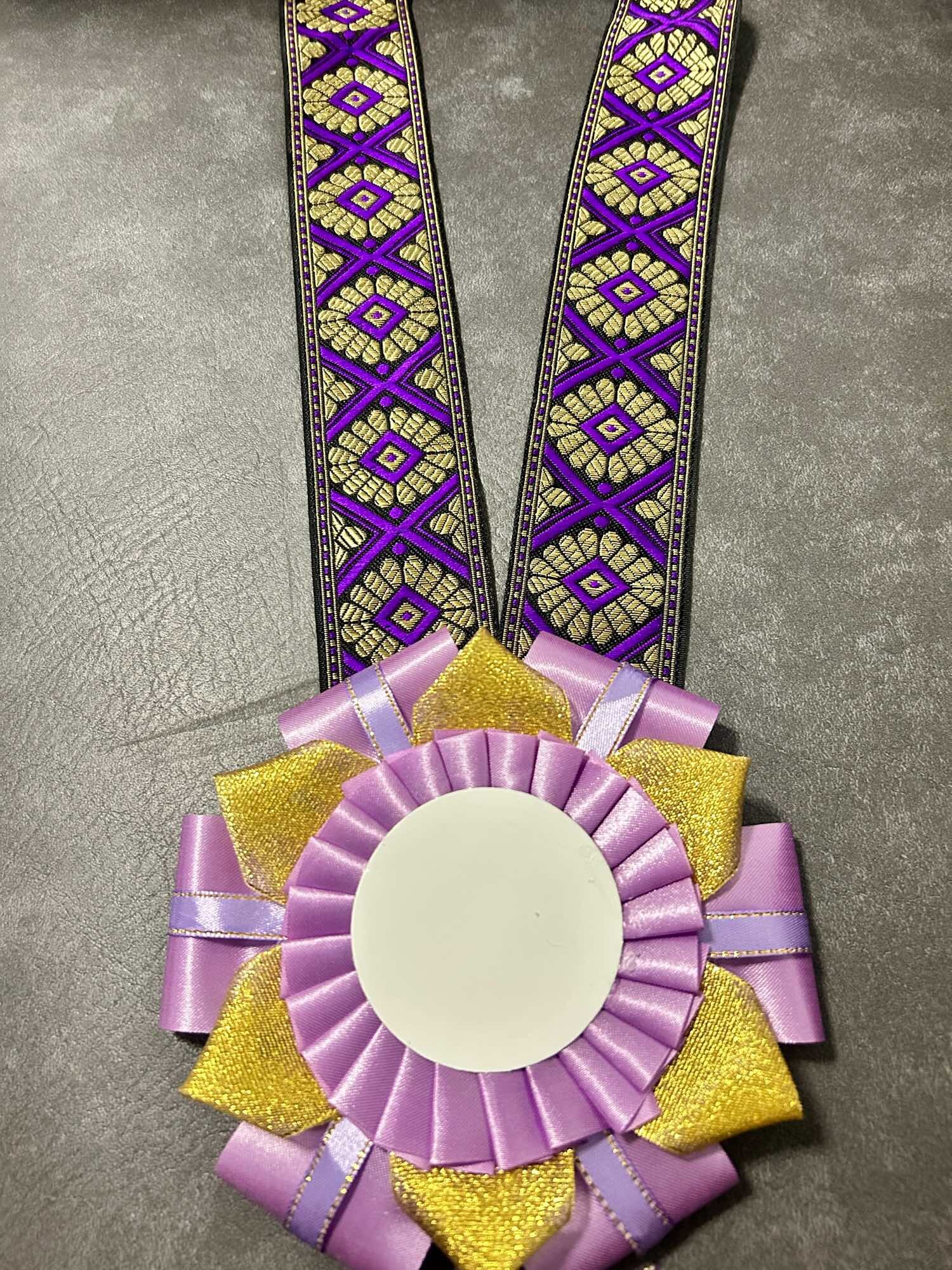 Garland Lei for graduation and guest or vip with free logo | Lazada PH