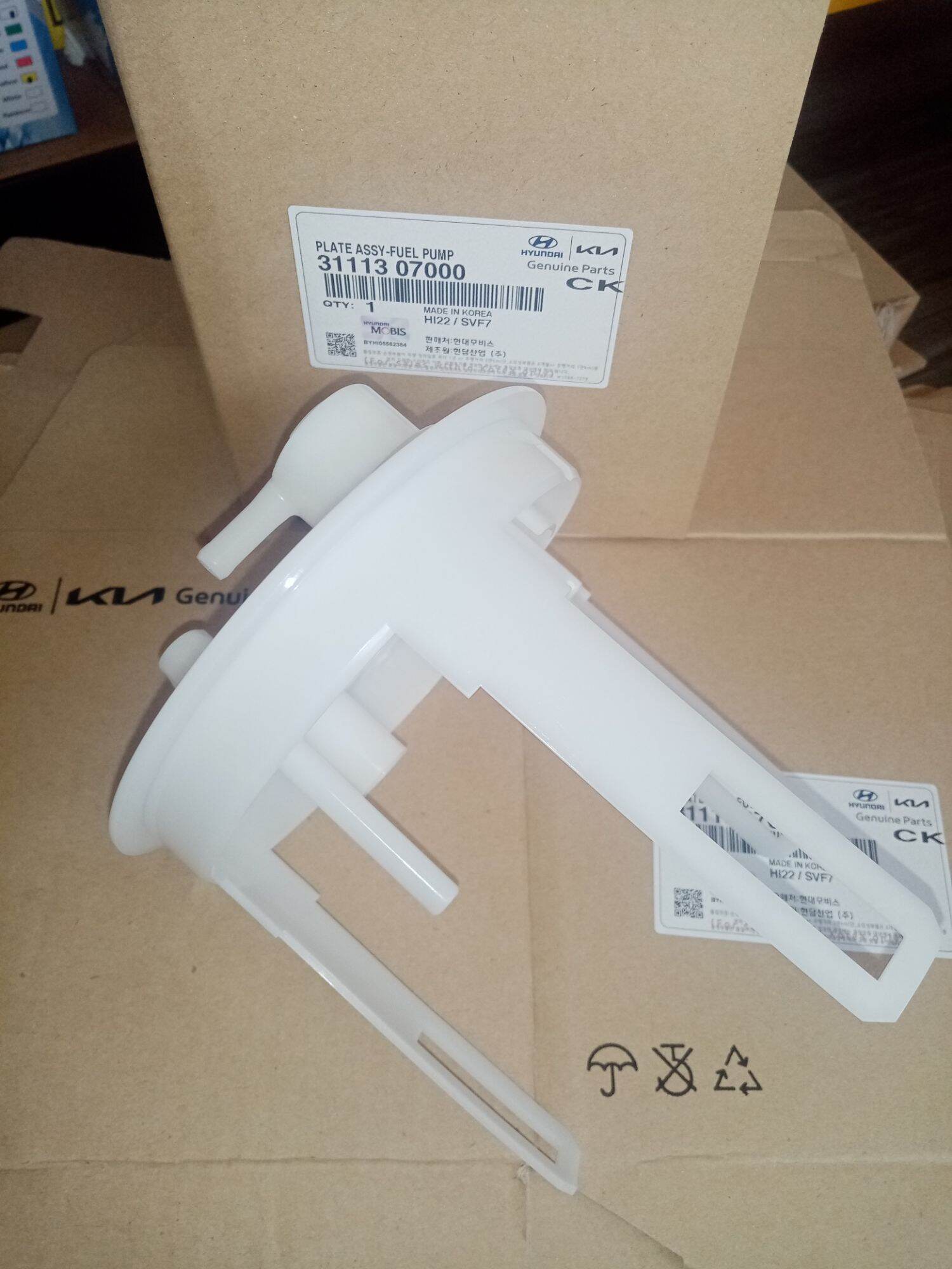 FUEL PUMP COVER KIA PICANTO 2006-2017 MODEL GENUINE ORIGINAL | Lazada PH