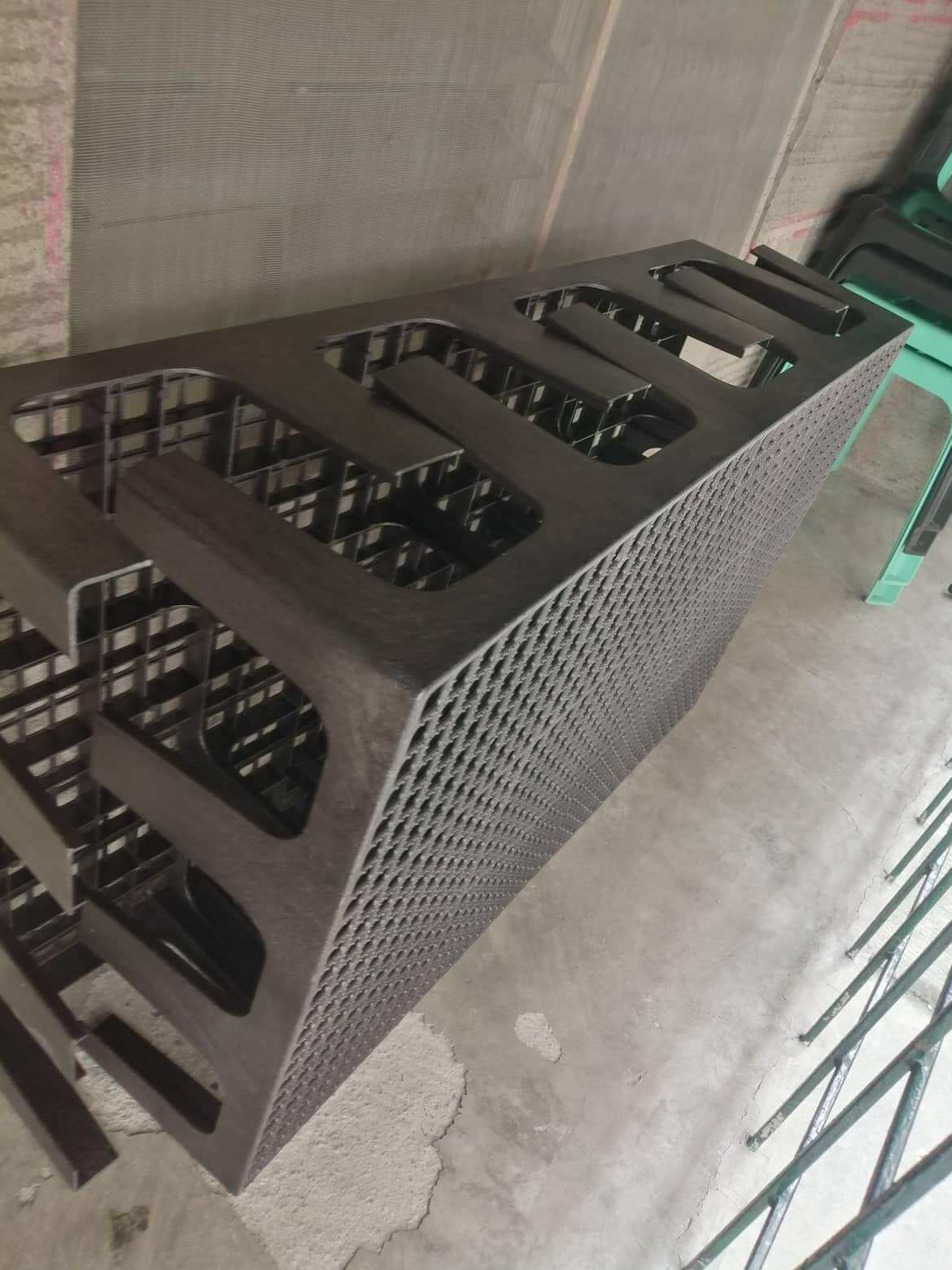 Elevated Plastic Matting 2feetX3feetX8inches | Lazada PH