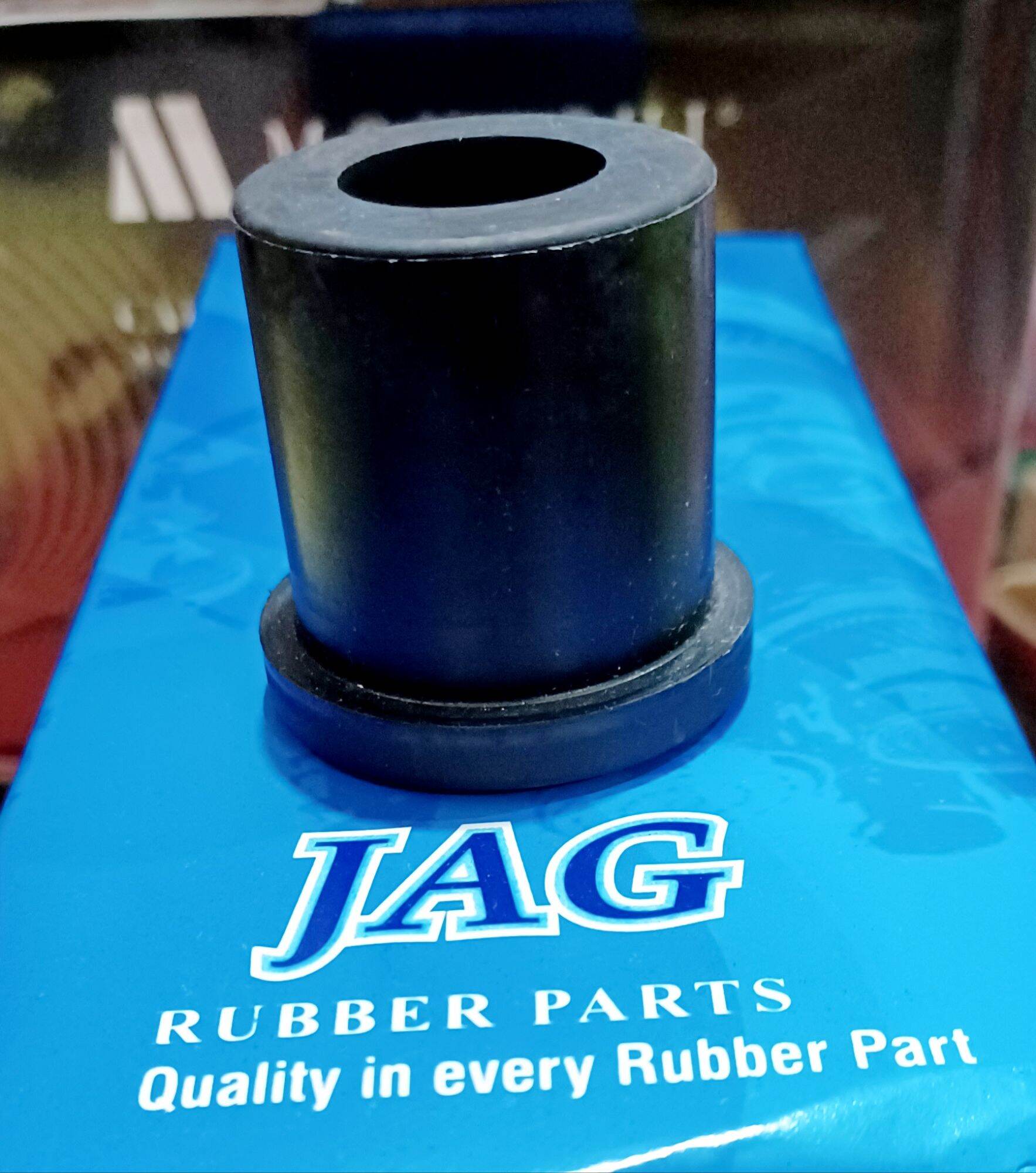 Spring bushing Fuso Canter (Big) MB-025153 | Lazada PH