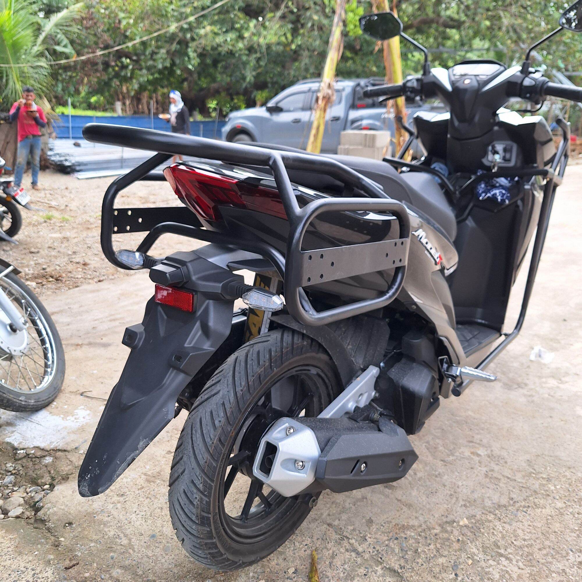 EURO MOTOR MODEL T150 - TOP BOX BRAKET WITH SIDE PANNIER (HEAVY-DUTY ...