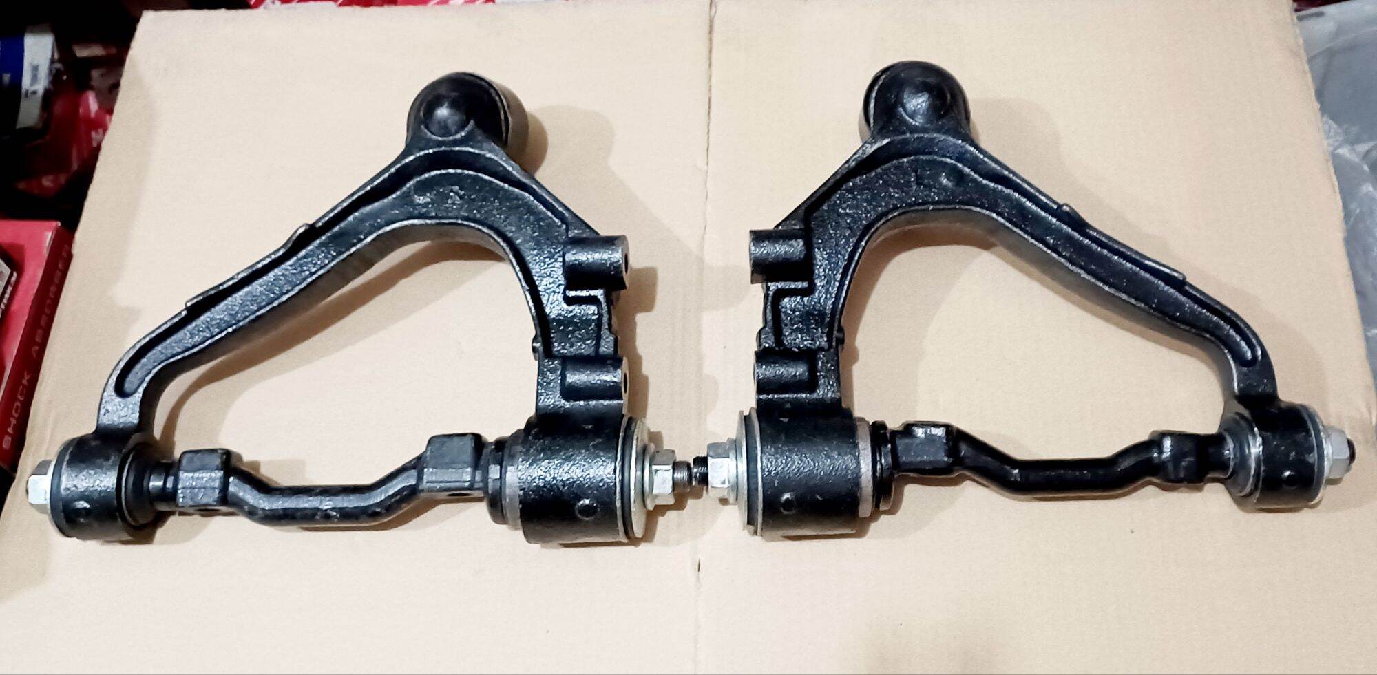 suspension upper arm assembly Toyota Hiace 95-02 LH/RH 48066/67-29075 ...