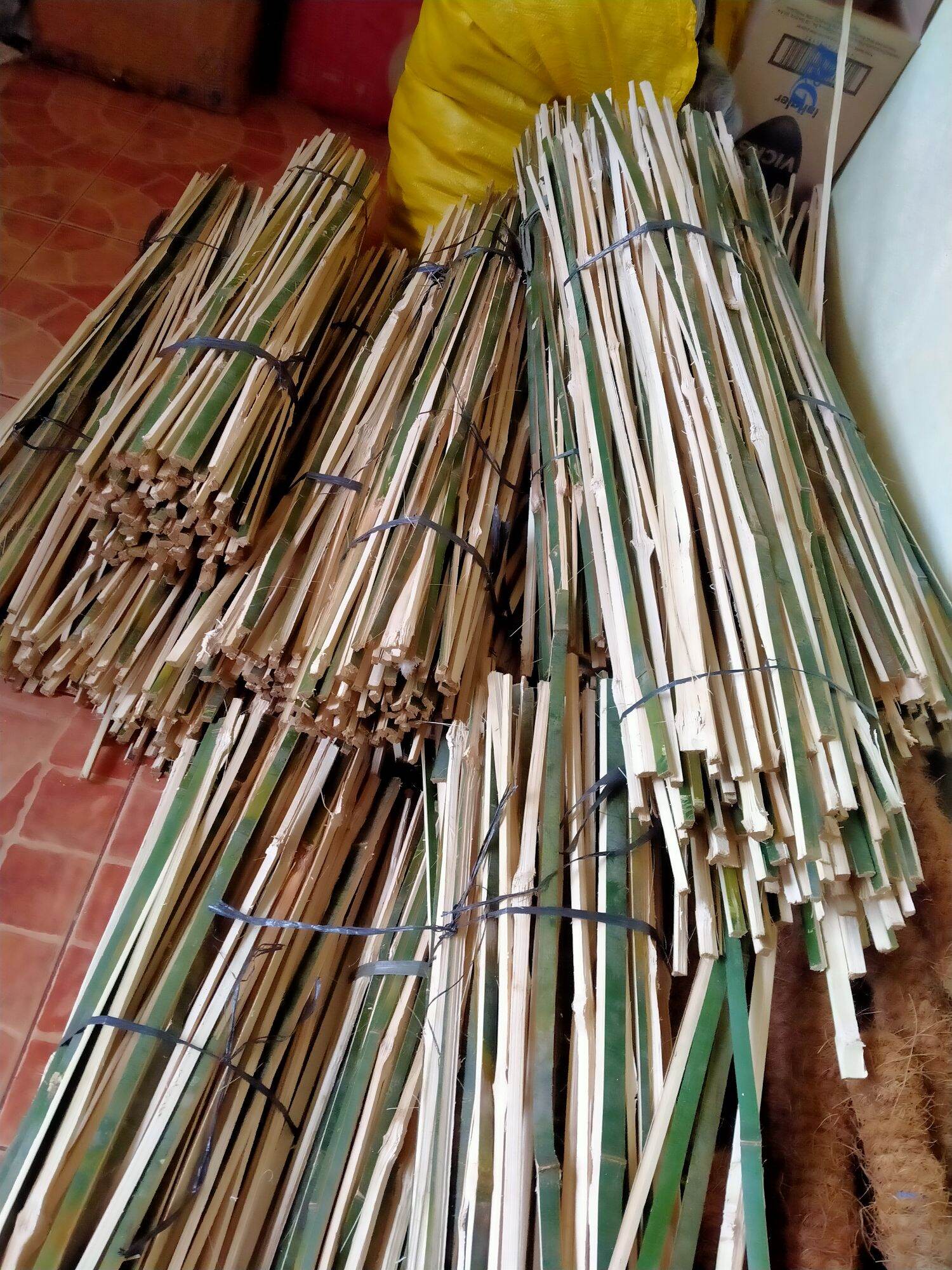 30 PCS BAMBOO STICK FOR PLANT SUPPORT BEST AS ALTERNATIVE COCOPOLE 2FT ...
