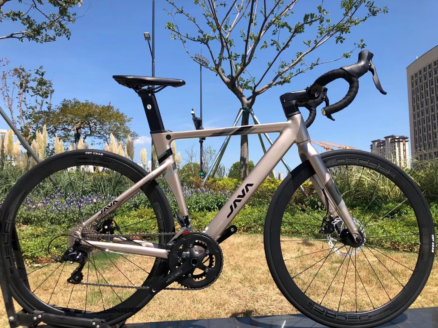 New Style Java Jiawo Torpedo 3 Road Racing Car Breaking Wind Pneumatic ...